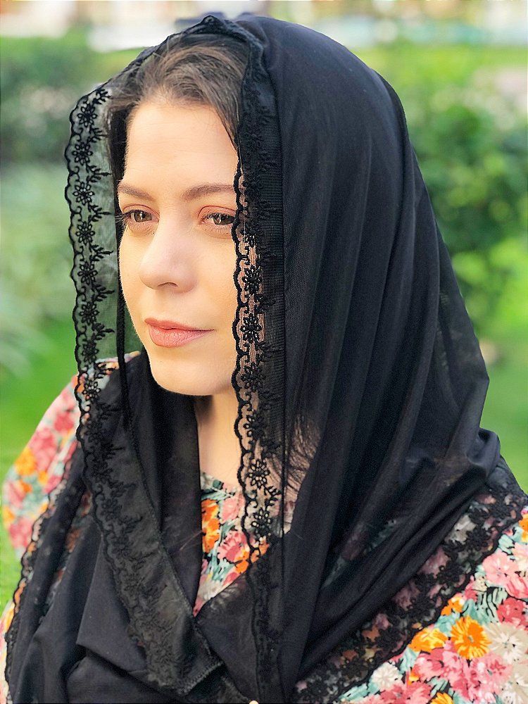 Véu delicate Preto em Renda - Maria Modesta