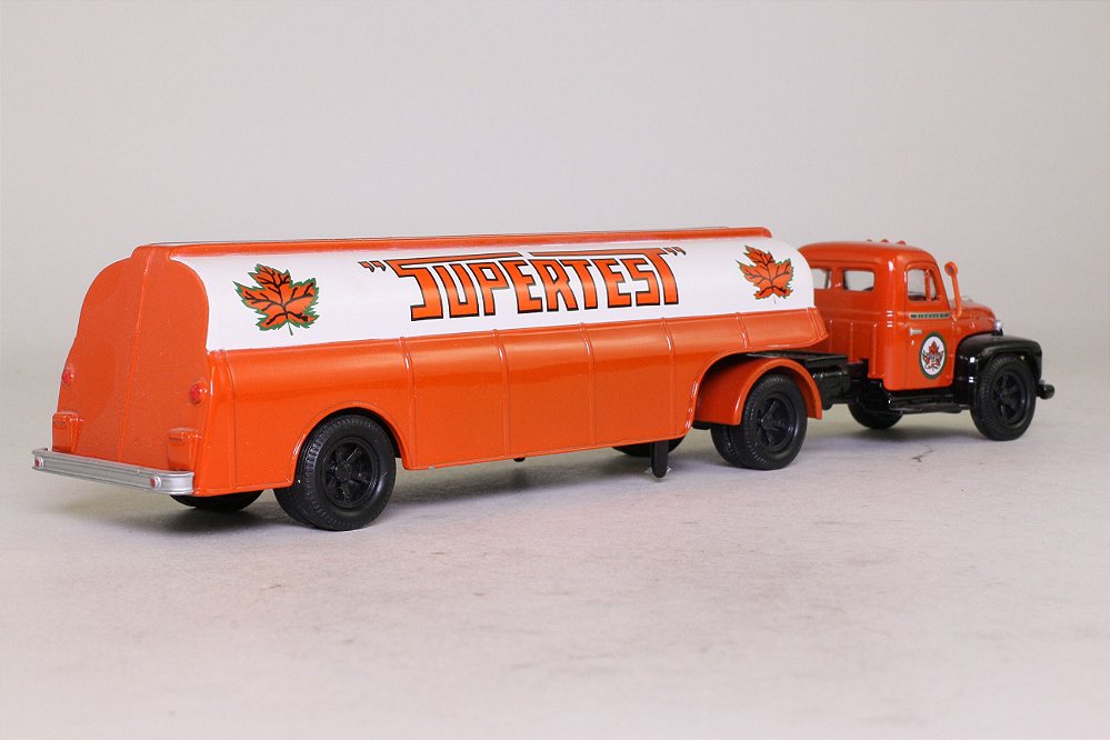 CORGI - Diamond T semi-tanker SUPERTEST - 1/50 - HTC - MODELISMO