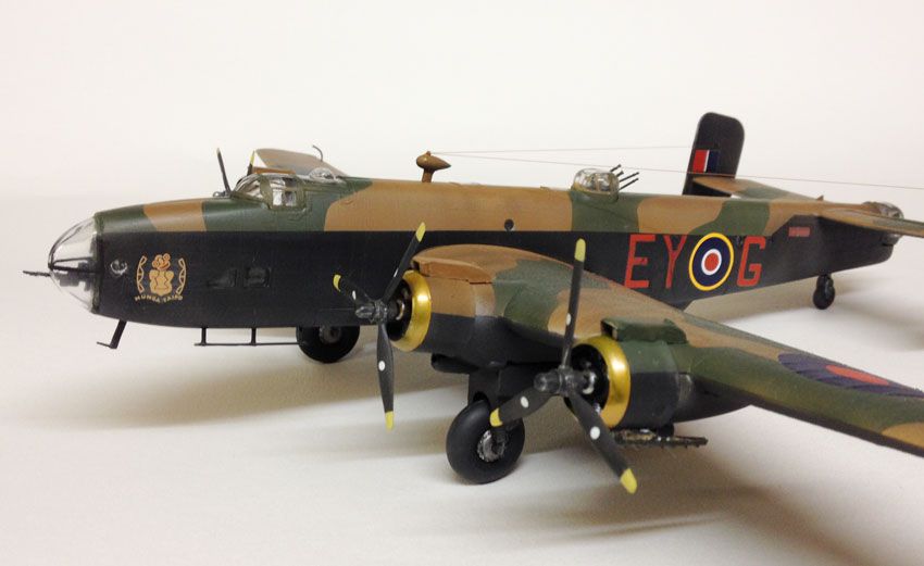 AirFix - Handley Page Halifax B.III - 1/72 - HTC - MODELISMO