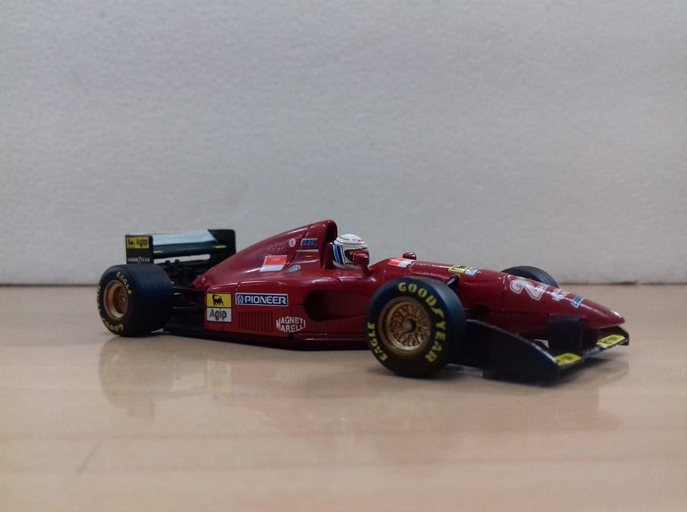 Minichamps - Ferrari 412 T1 F1 1994 - 1/43 - HTC - MODELISMO
