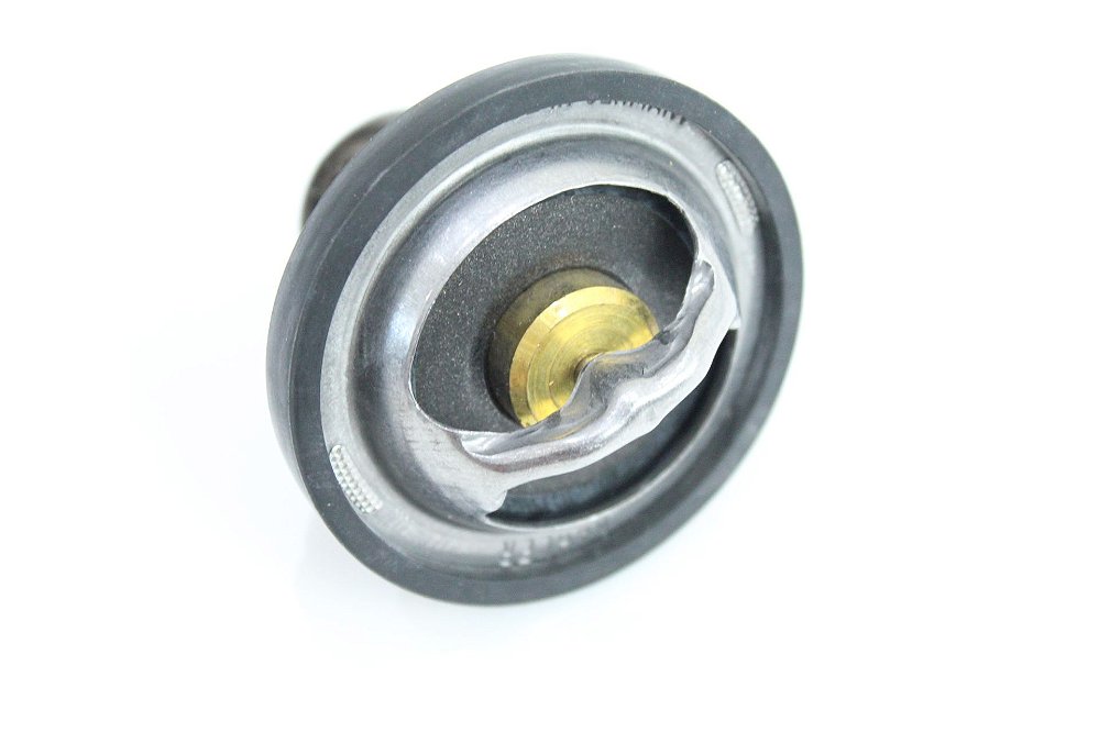 Válvula Termostatica Volvo C30 T5 S40 S60 XC60 V60 30713572, 31319608 ...