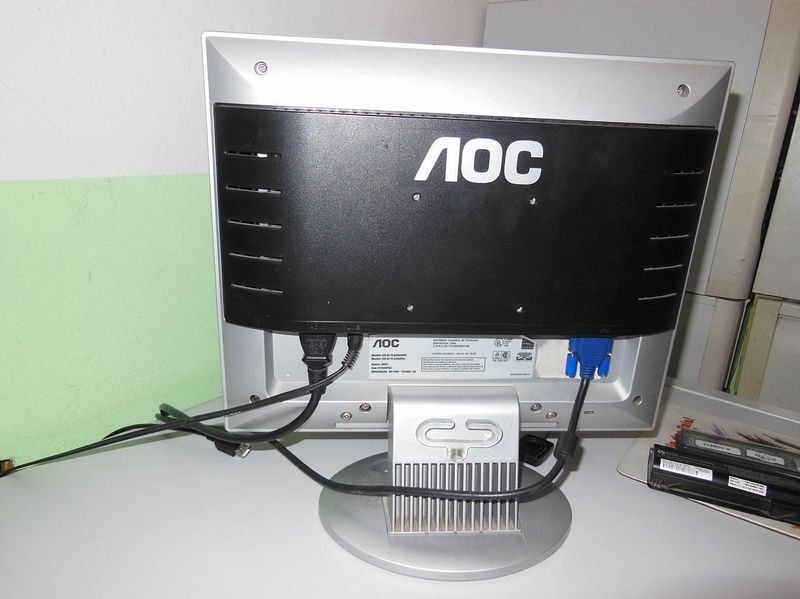 [SEMINOVO] Monitor LCD 15" AOC - LM522 - E.Tech Informática