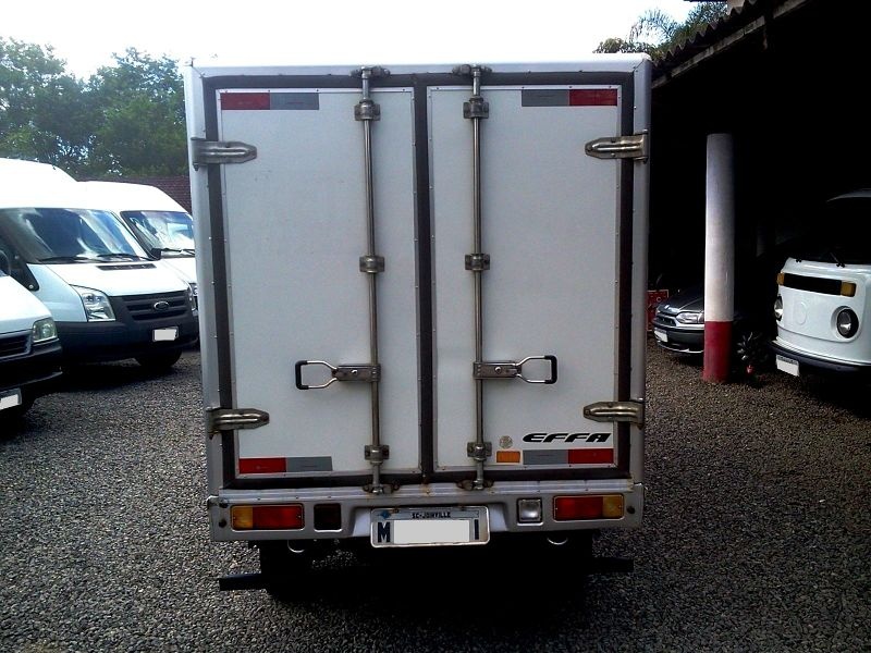 Effa Picape Baú 2011 - (Towner Júnior) - 2011 - Doni Car Veiculos