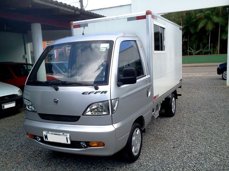 Effa Picape Baú 2011 - (Towner Júnior) - 2011 - Doni Car Veiculos