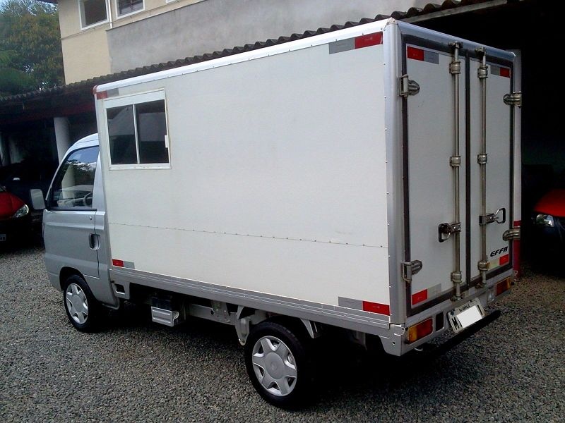 Effa Picape Baú 2011 - (Towner Júnior) - 2011 - Doni Car Veiculos