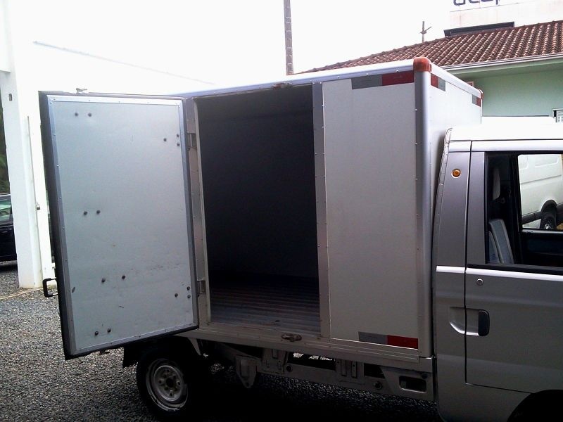 Effa Picape Baú 2011 - (Towner Júnior) - 2011 - Doni Car Veiculos