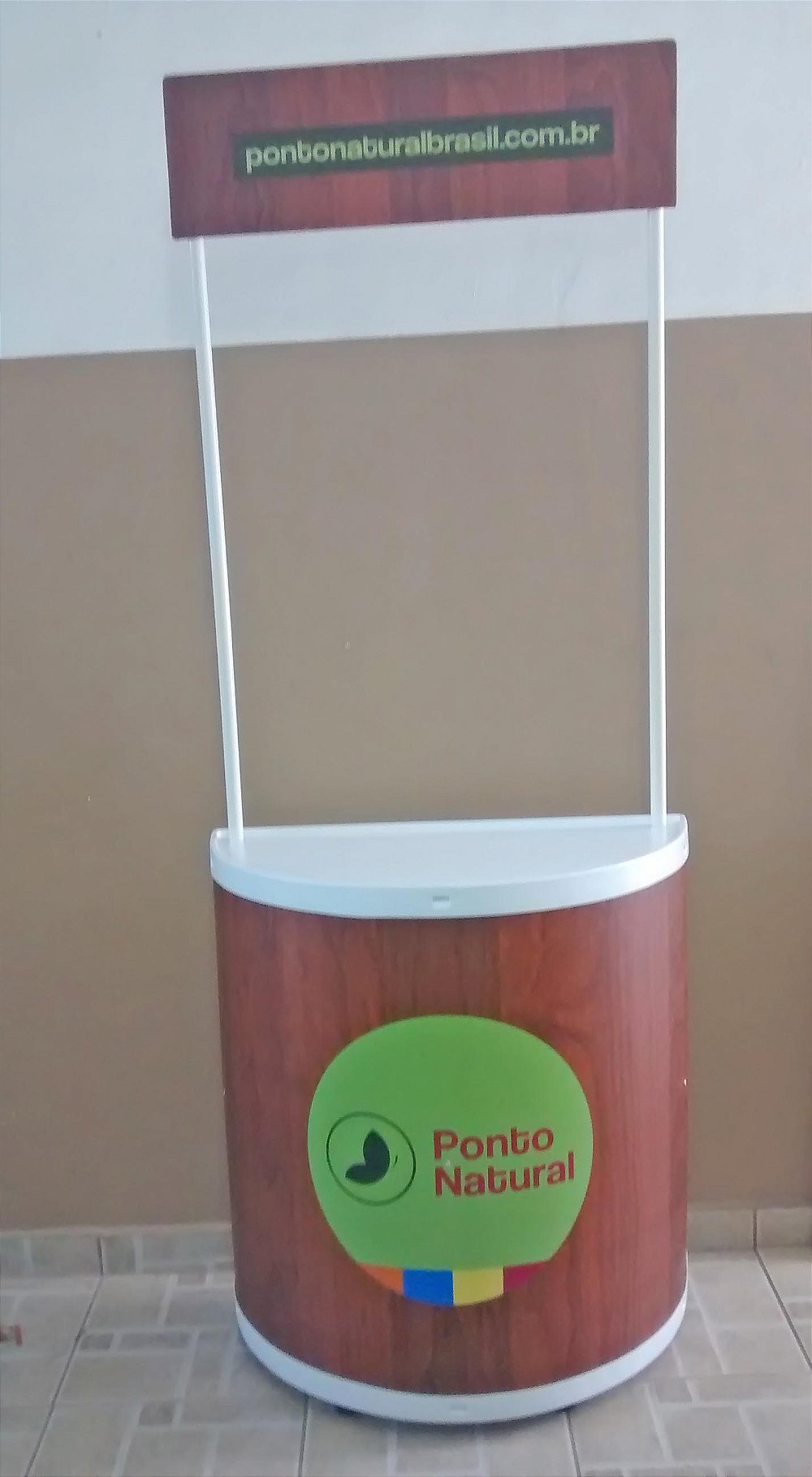 Balcão Promocional Redondo - Promo Display | Balcões Promocionais ...