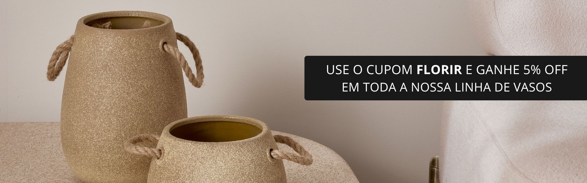 Vasos Decorativos e Cachepots: Casa & Equilíbrio