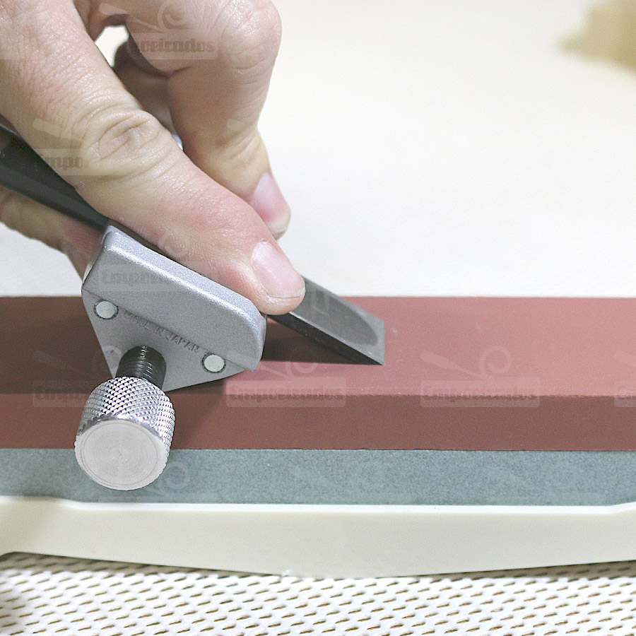 Gabarito para afiar formões e plainas Honing Guide - Strong Tool - Loja Empoeirados