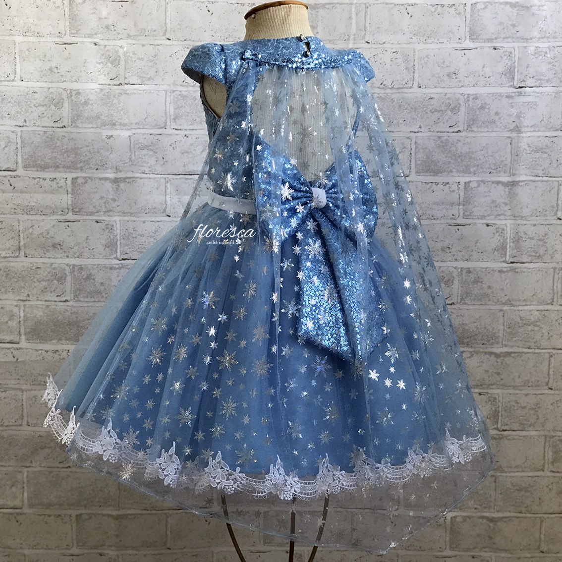 Vestido Infantil Princesa Elsa Paetê - Frozen | Floresça Ateliê ...