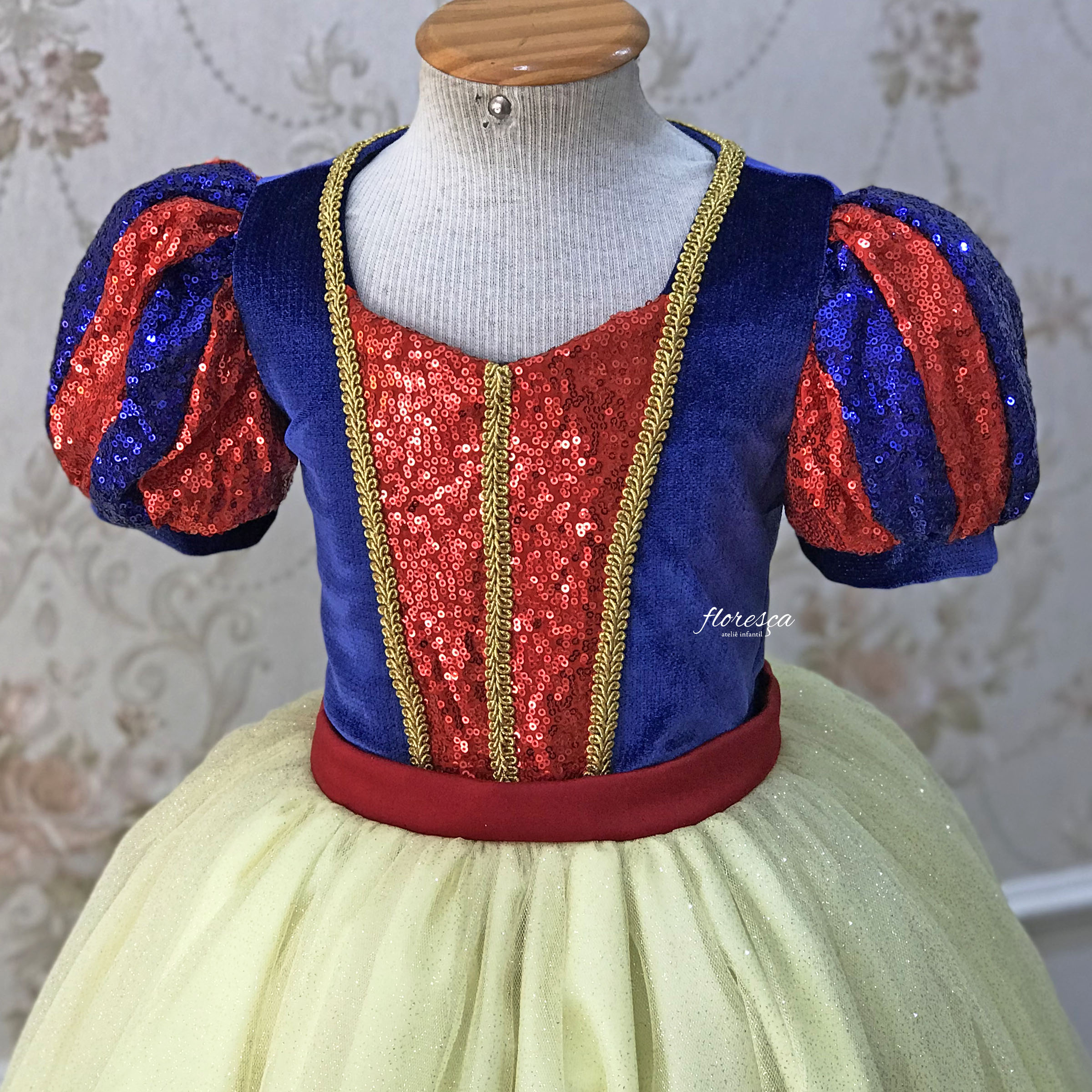Vestido Infantil Princesa Branca de Neve | Floresça Ateliê - Floresça ...