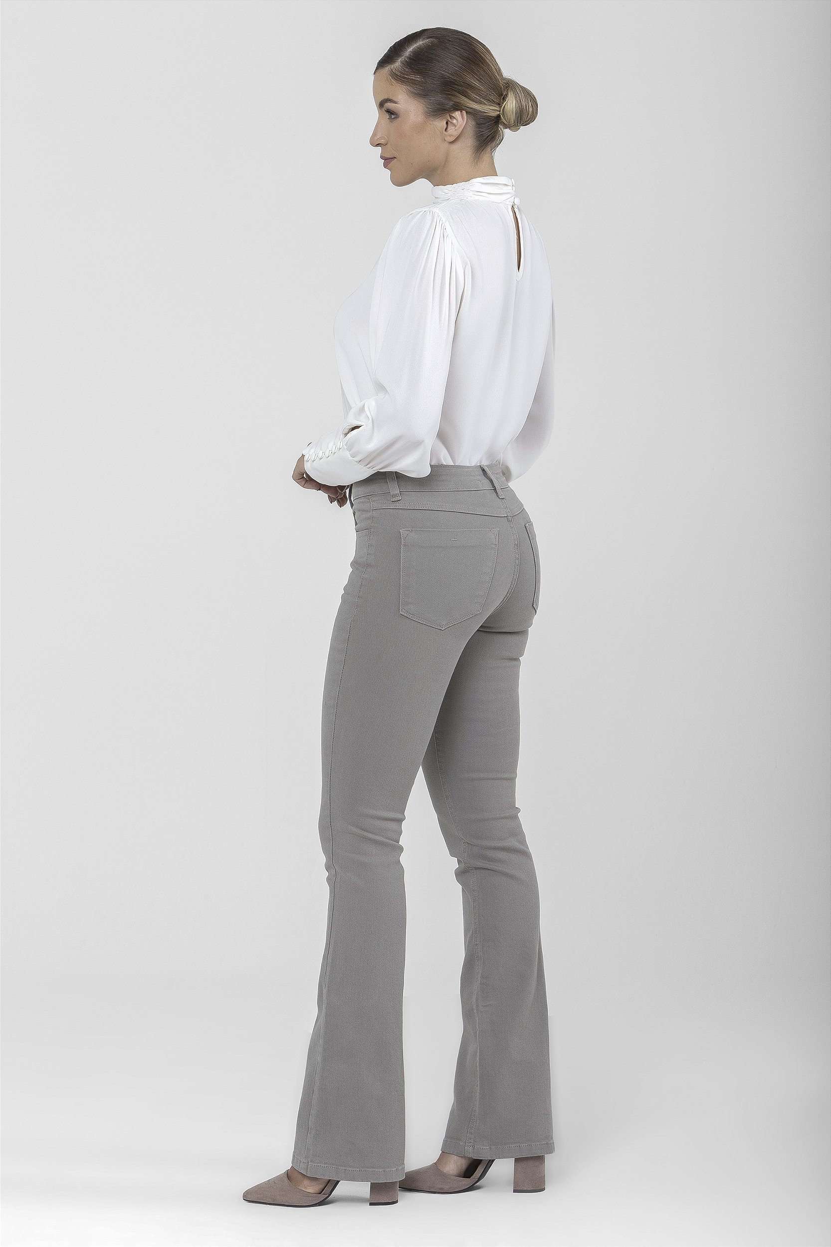 Calça Jeans Feminina Sarja Boot Cinza - Sagres - Santé Denim