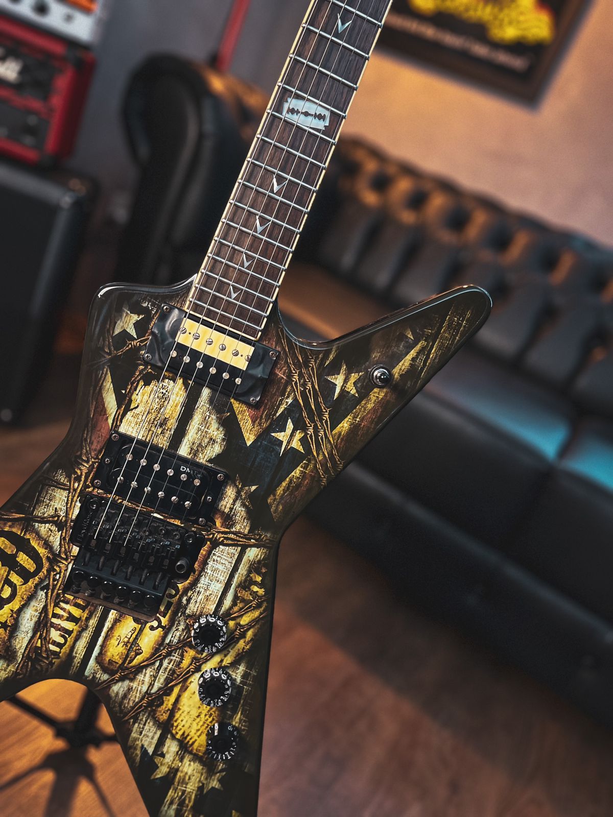 GUITARRA DEAN DIMEBAG DARRELL WANTED PANTERA - Crunch Music