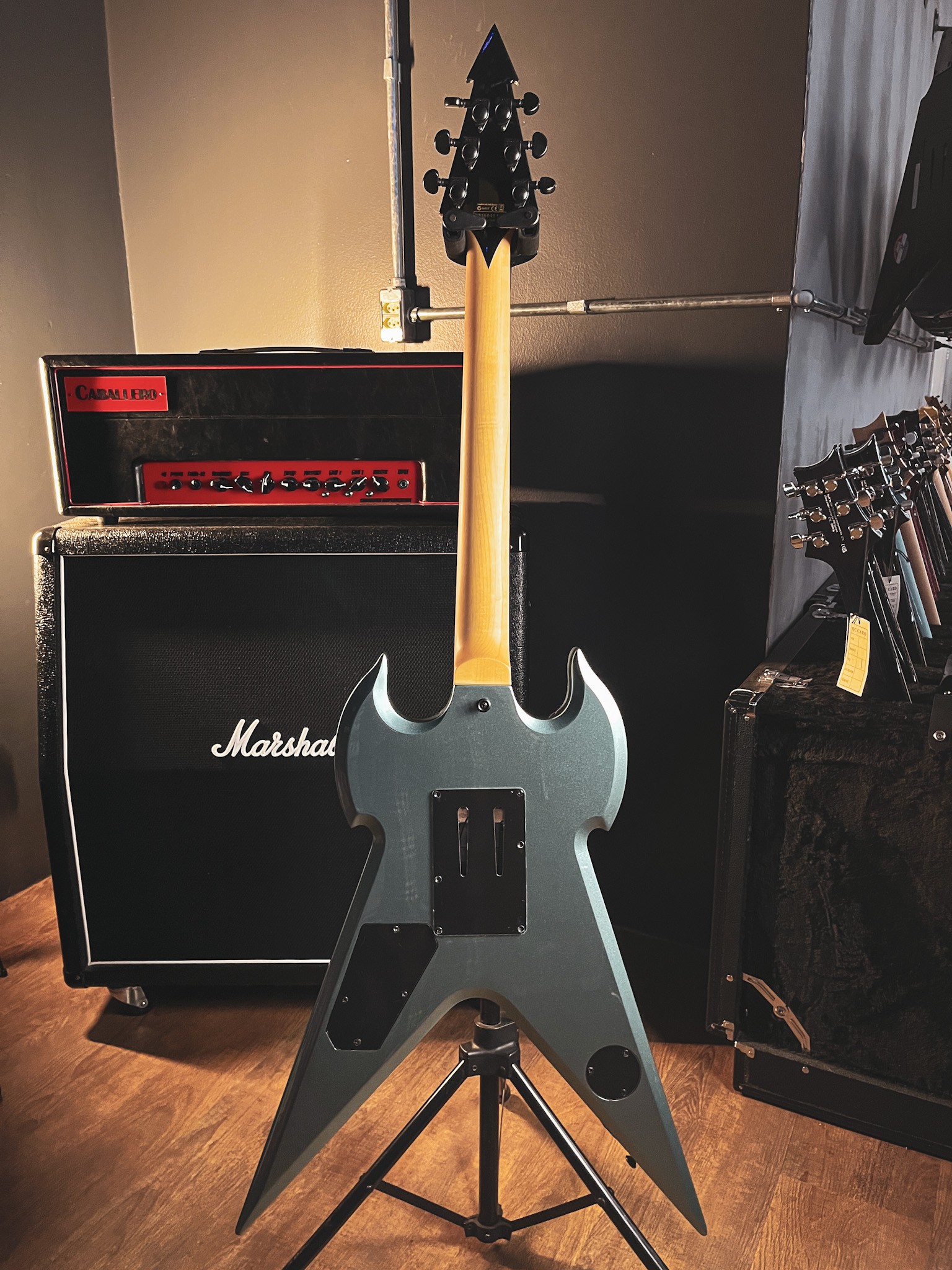 GUITARRA WYLDE AUDIO WARHAMMER FLOYD ROSE - Crunch Music