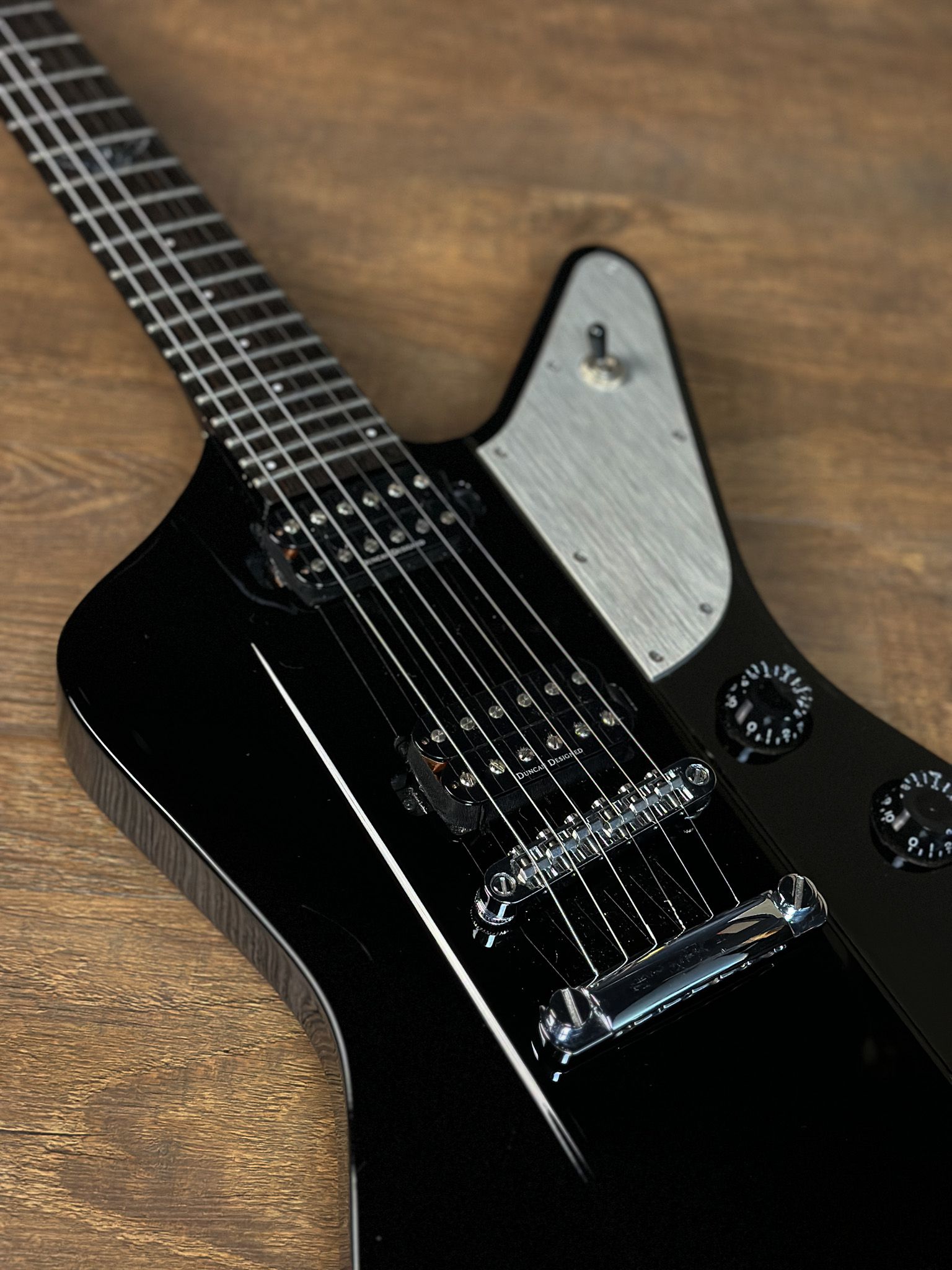 GUITARRA WASHBURN PARALLAXE PXZ200B PRIESTESS BLACK - Crunch Music