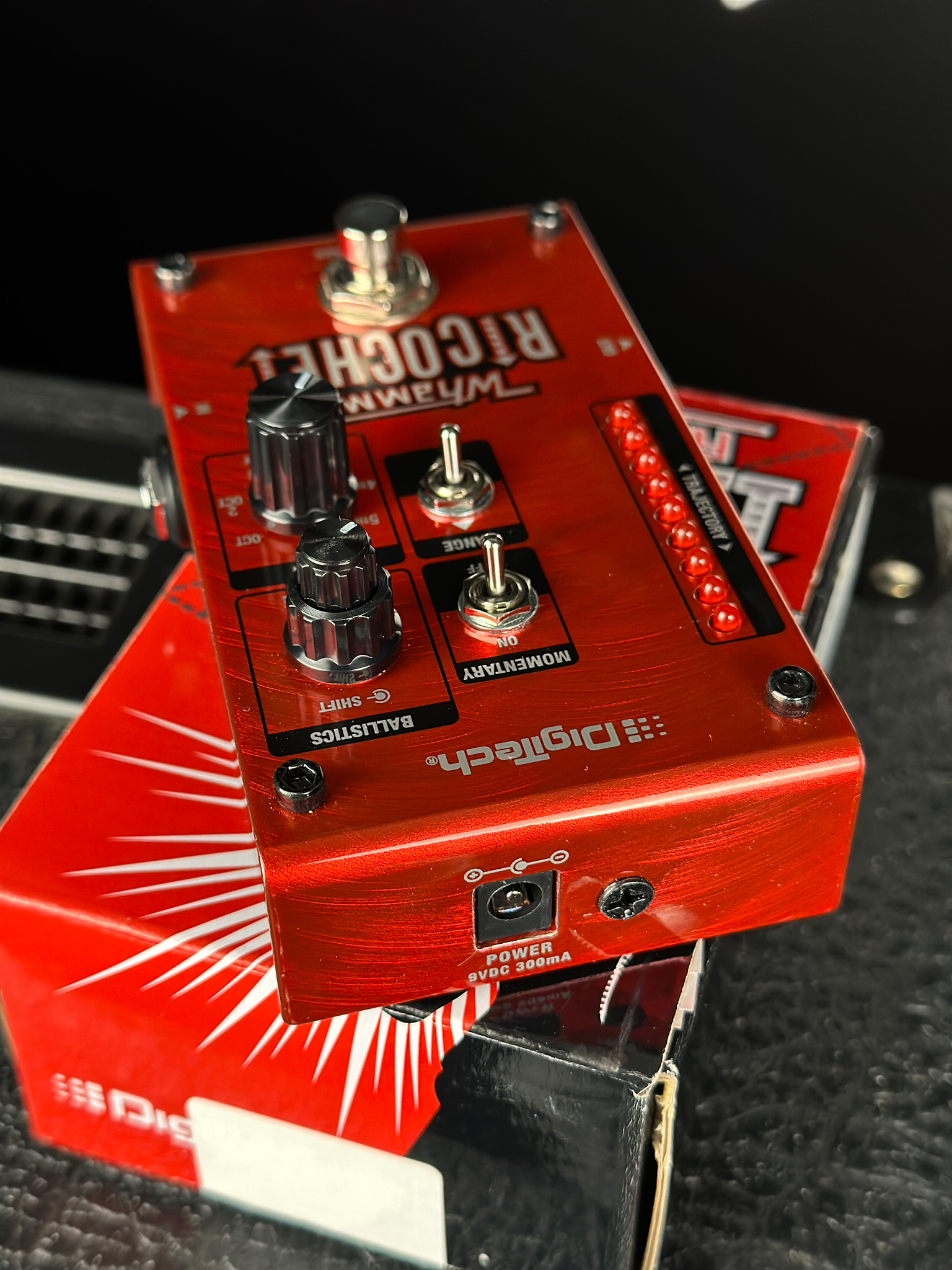 PEDAL DE EFEITO GUITARRA - DIGITECH - RICOCHET V-00 - Crunch Music