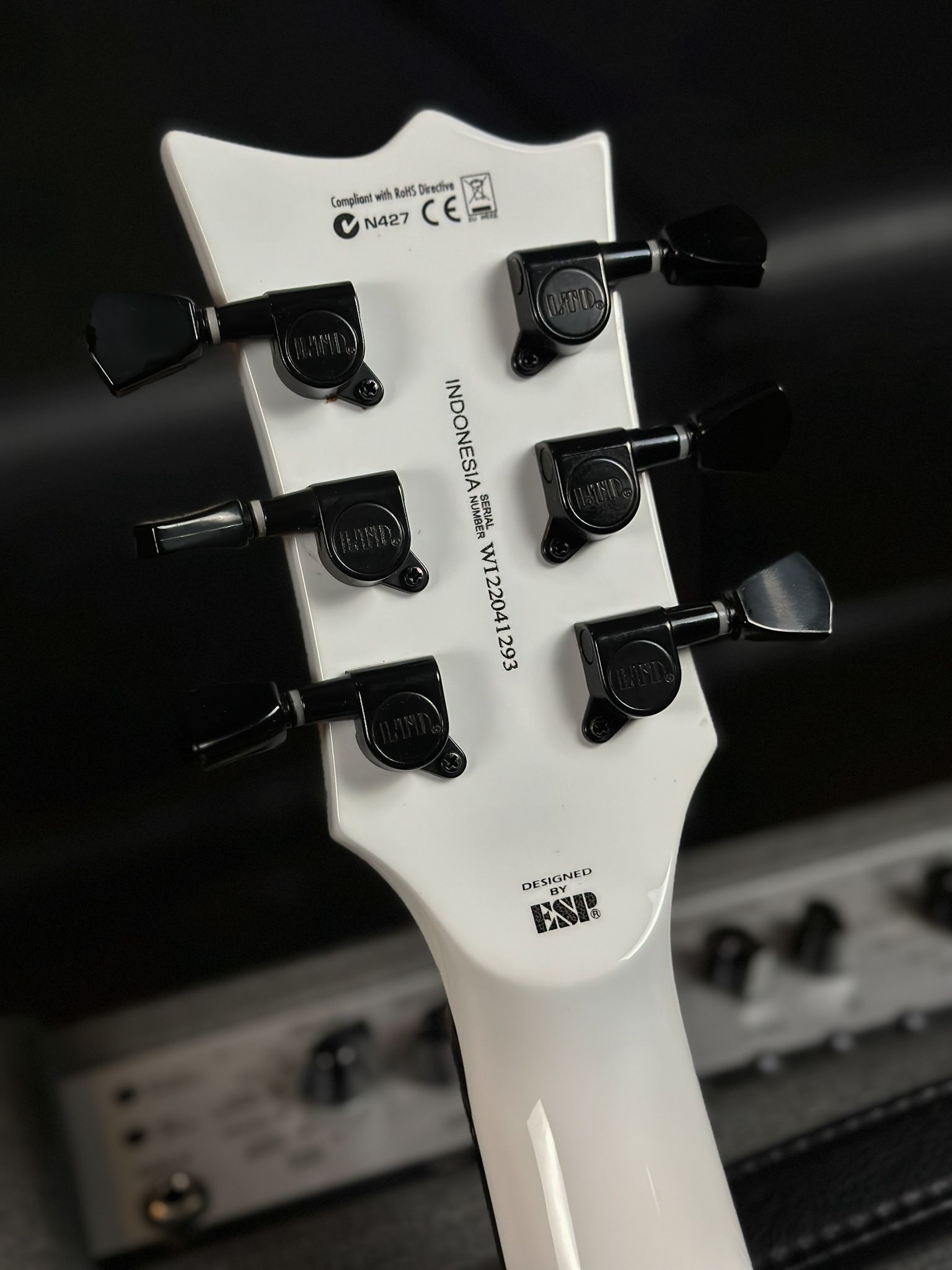 GUITARRA ESP LTD EC-256 LEC256SW - SNOW WHITE - EC256 - Crunch Music