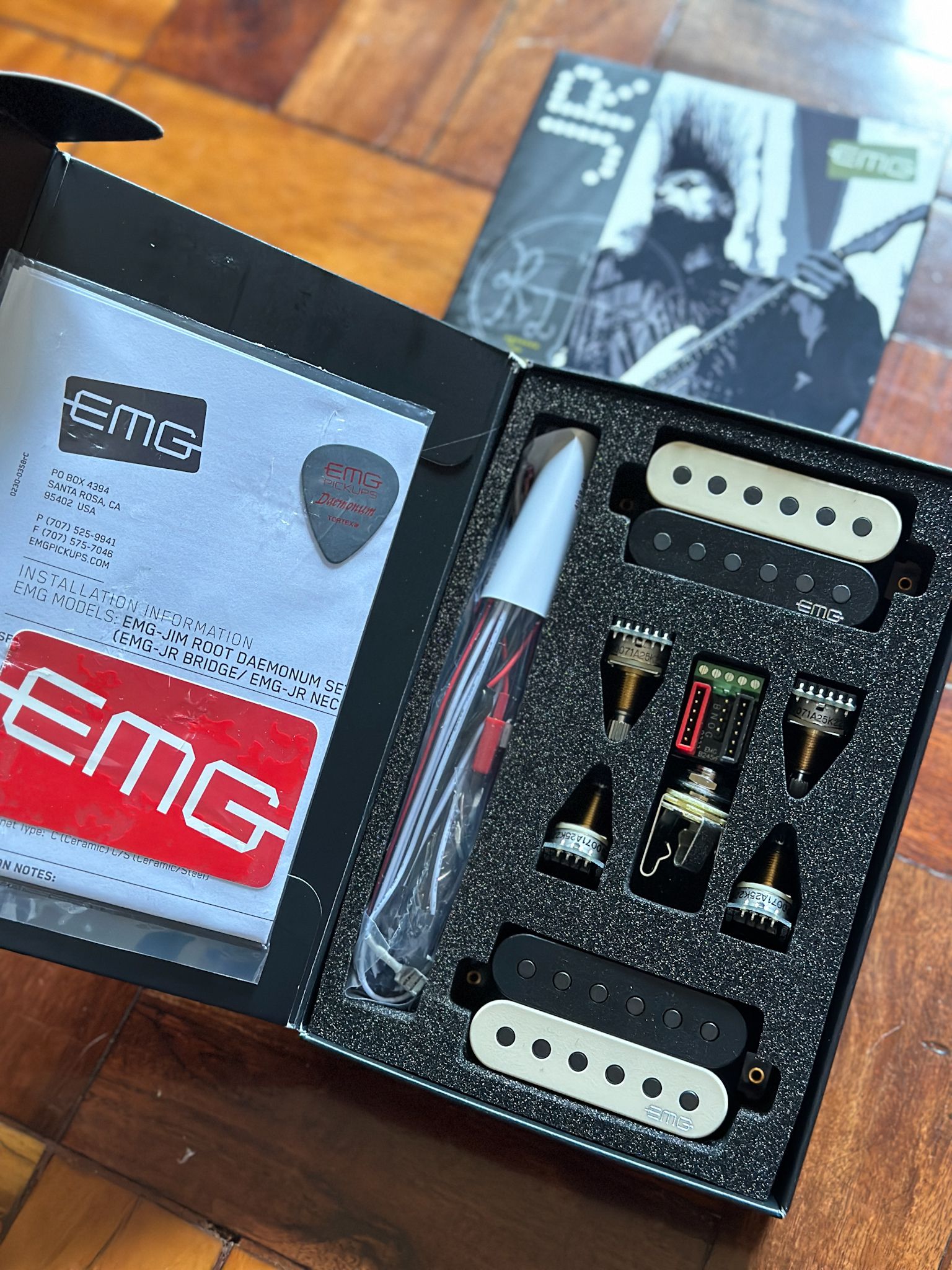 CAPTADORES EMG-JR SET - ZEBRA - JIM ROOT - Crunch Music