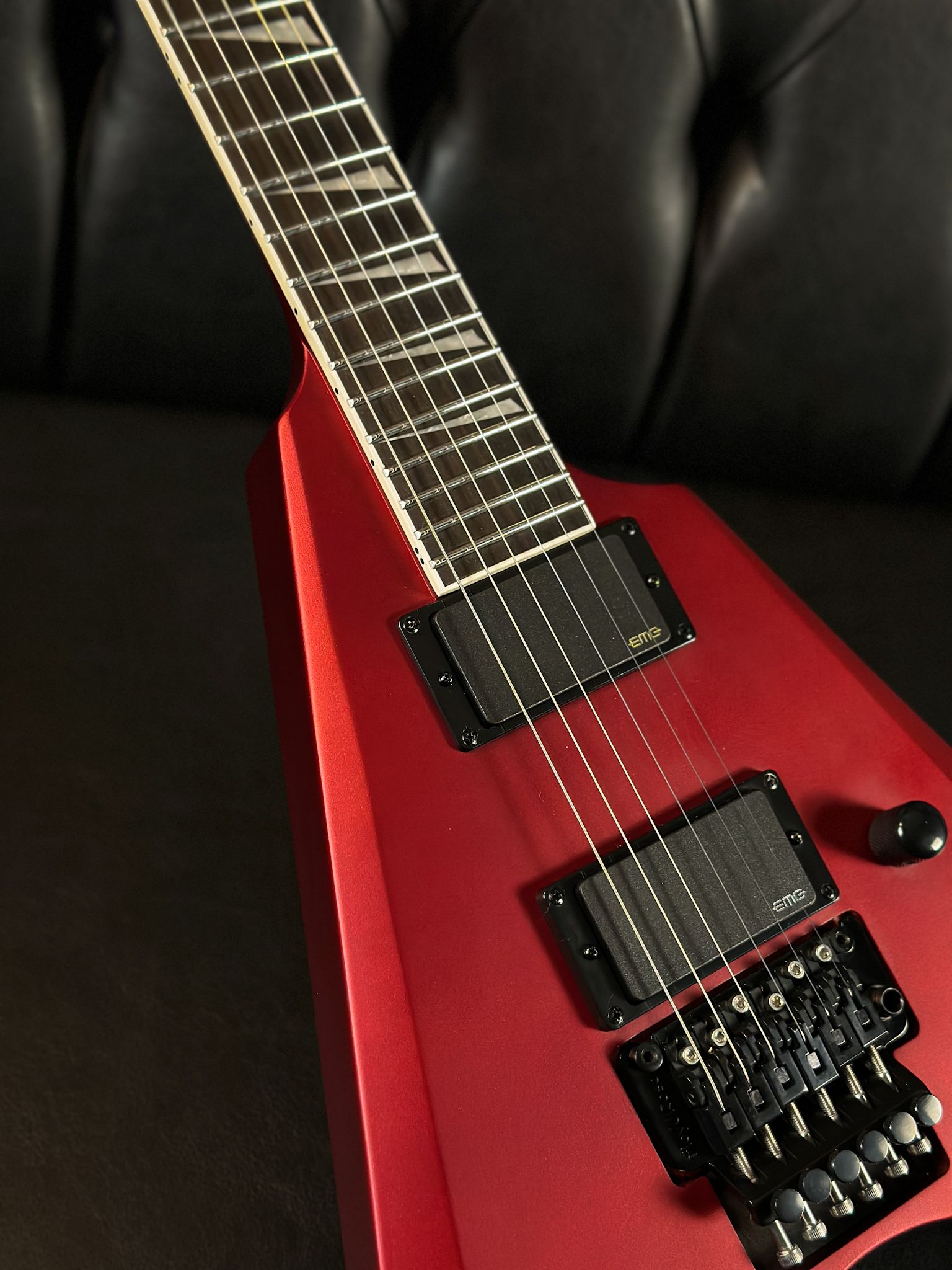 GUITARRA ESP LTD ARROW1000 - CANDY APPLE RED SATIN - Crunch Music