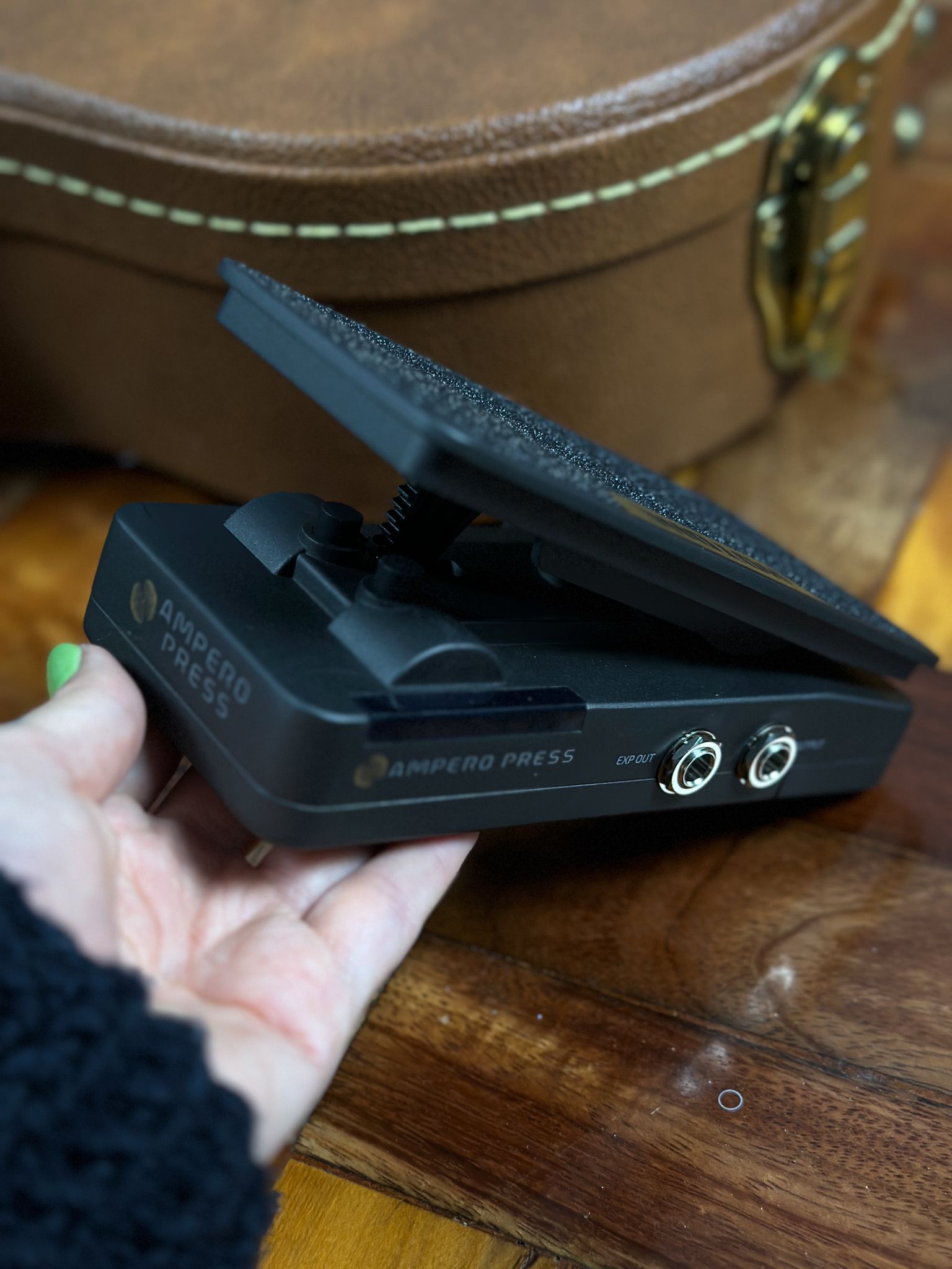 PEDAL AMPERO PRESS - PASSIVE VOLUME/EXPRESSION - HOTONE - Crunch Music