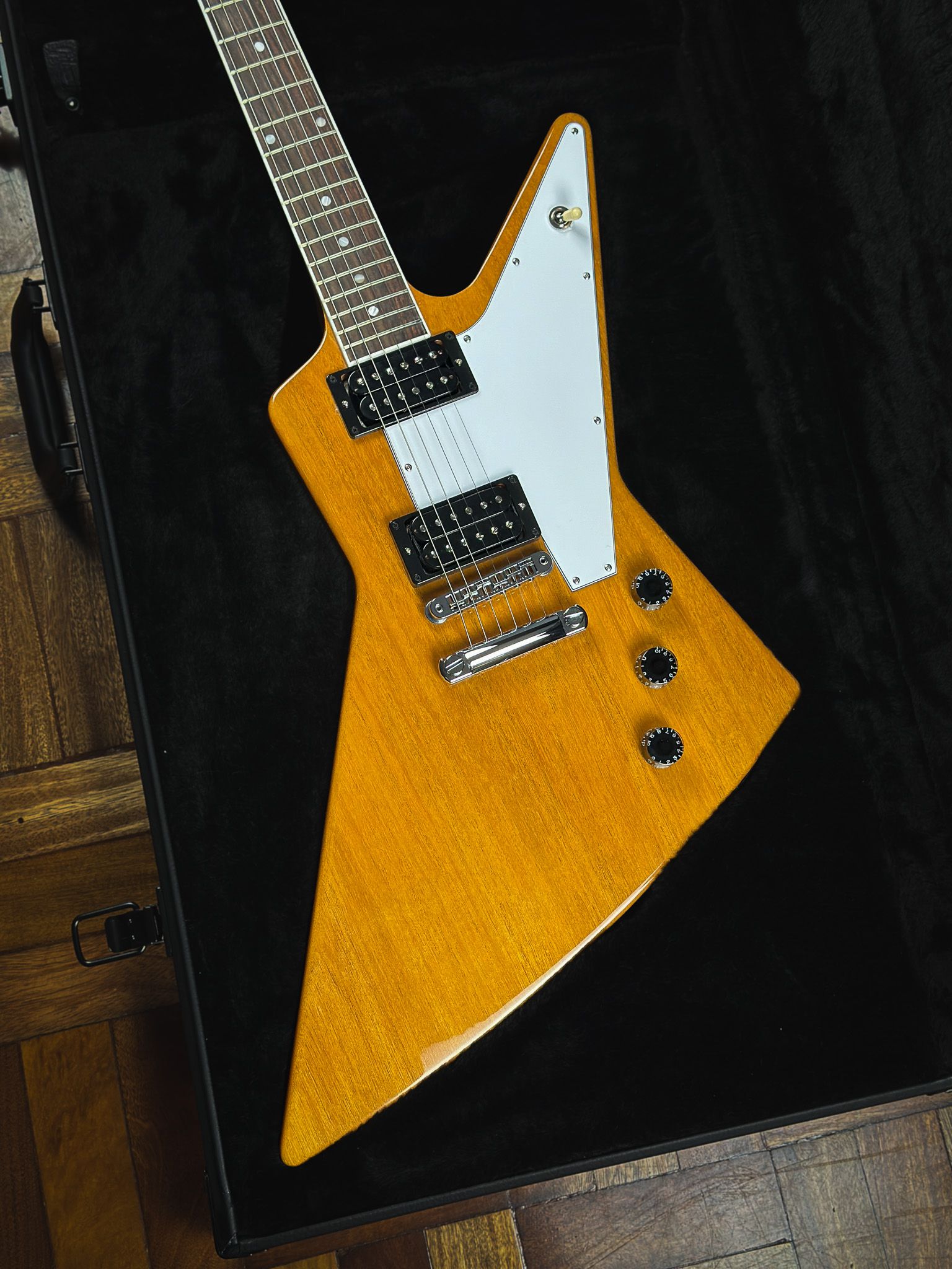 GUITARRA ELET GIBSON EXPLORER 70S - ANTIQUE NATURAL - Crunch Music