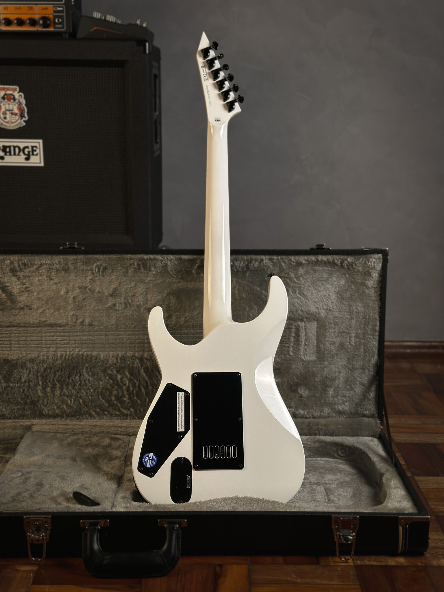 GUITARRA LTD MH1000 ET - EVERTUNE SNOW WHITE - CASE - USADA - Crunch Music