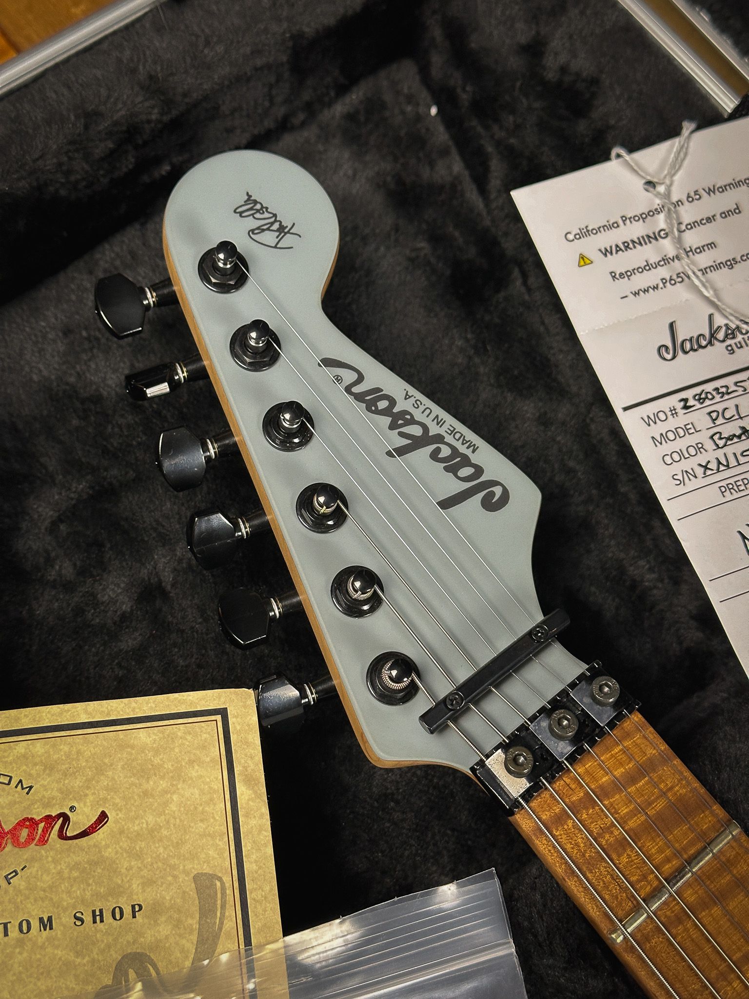 Guitarra Jackson Phil Collen - Satin Gray - Custom Shop - Crunch Music