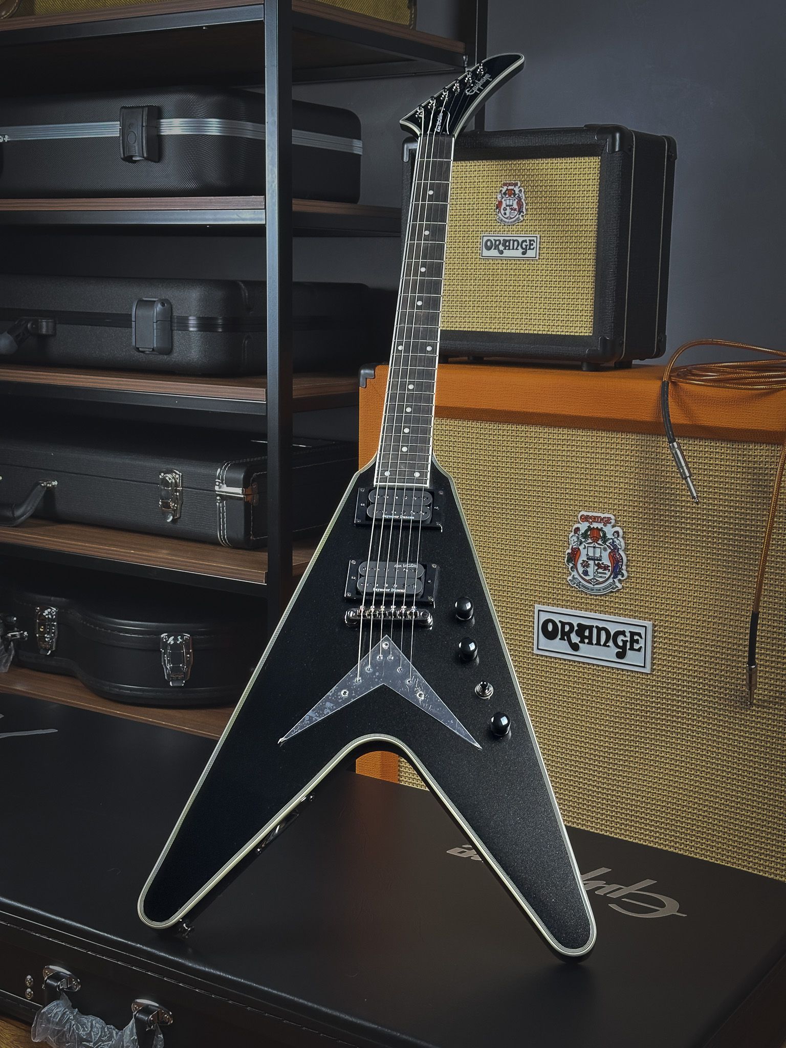 Guitarra Epiphone Flying v Custom Dave Mustaine Black Metallic - Crunch ...