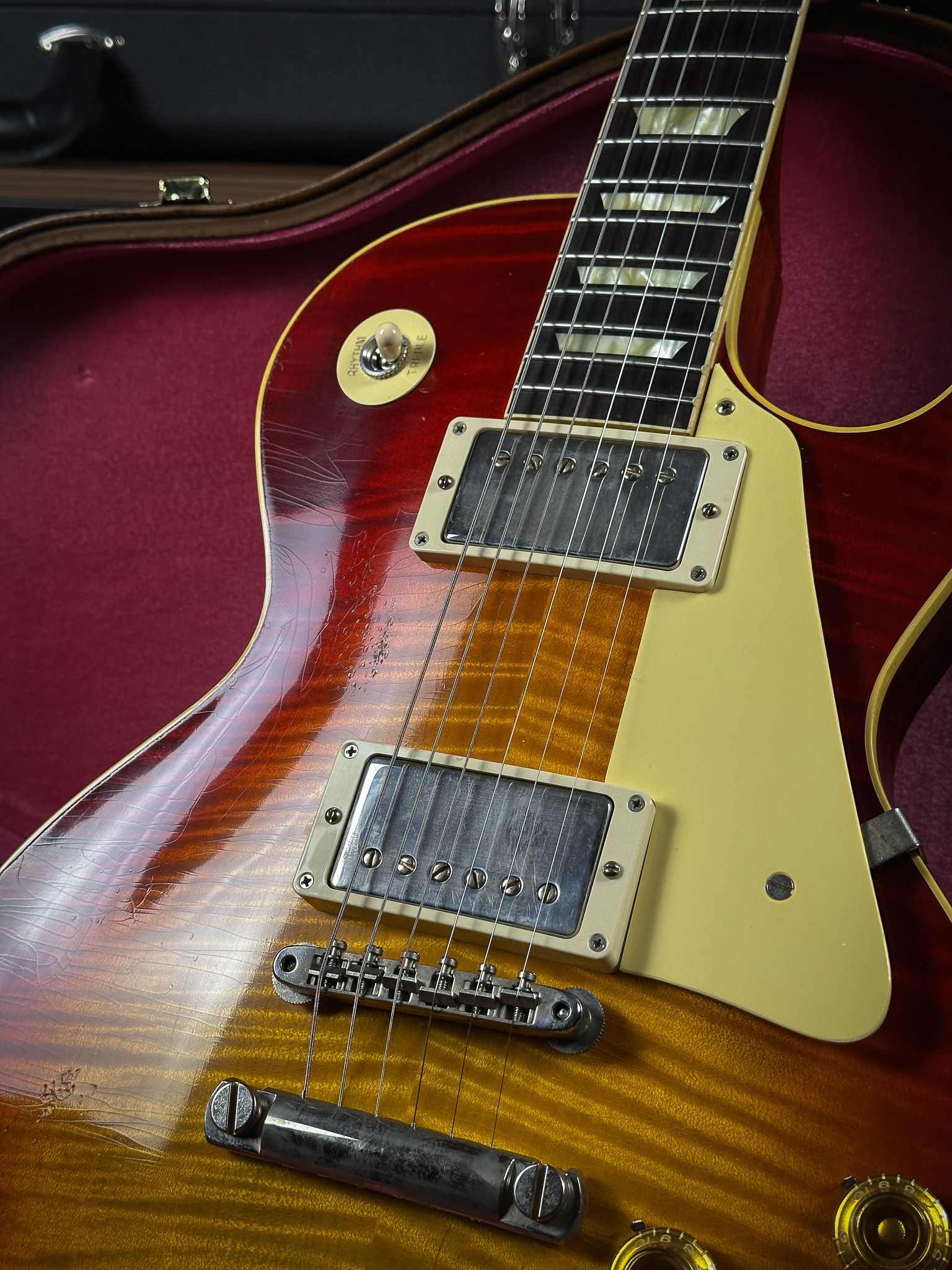 Guitarra Gibson Les Paul 1959 Murphy Lab Light Aged Factory Burst ...