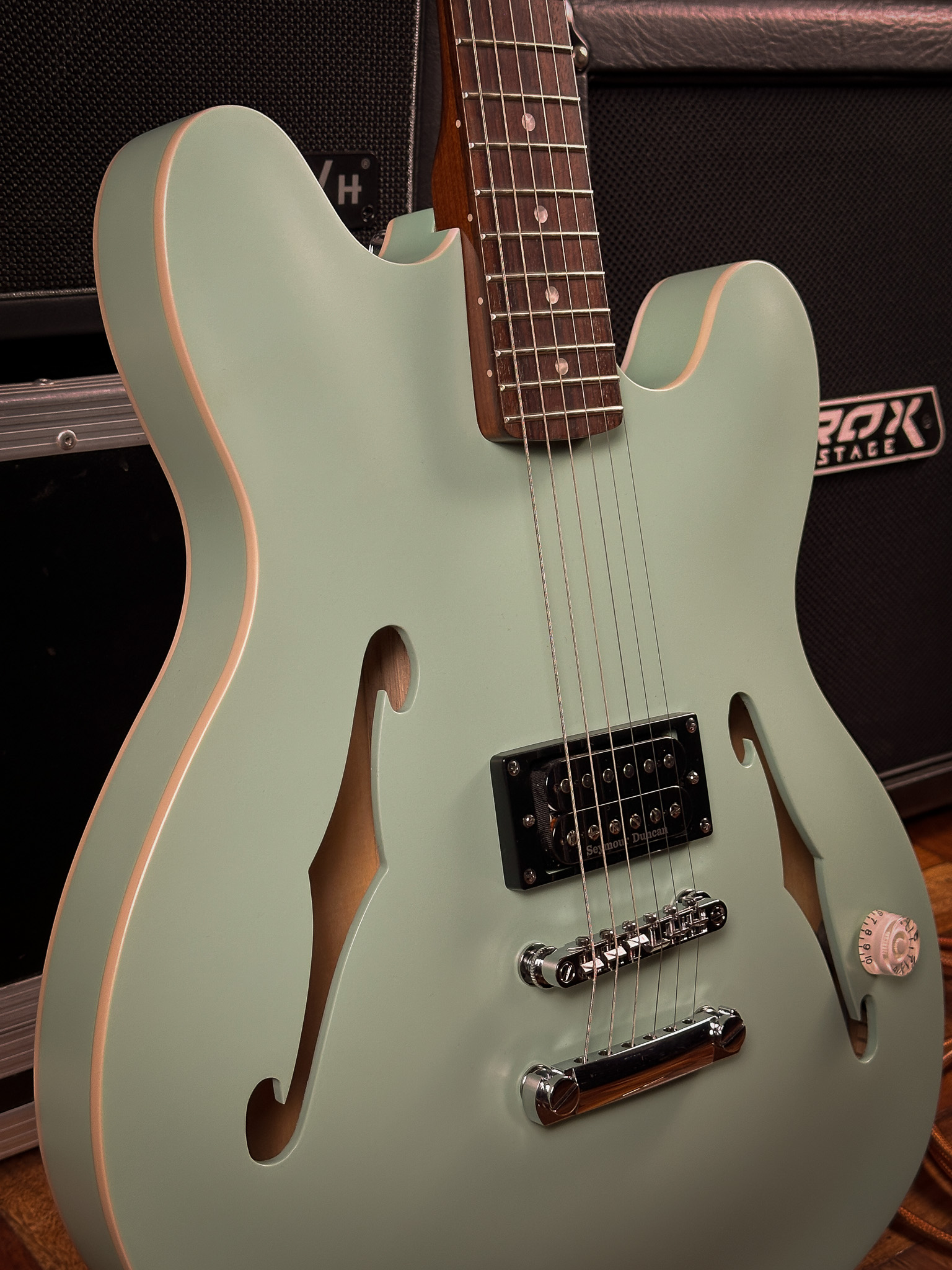 Guitarra Fender Starcaster Tom Delonge Signature Surf Green - Crunch Music