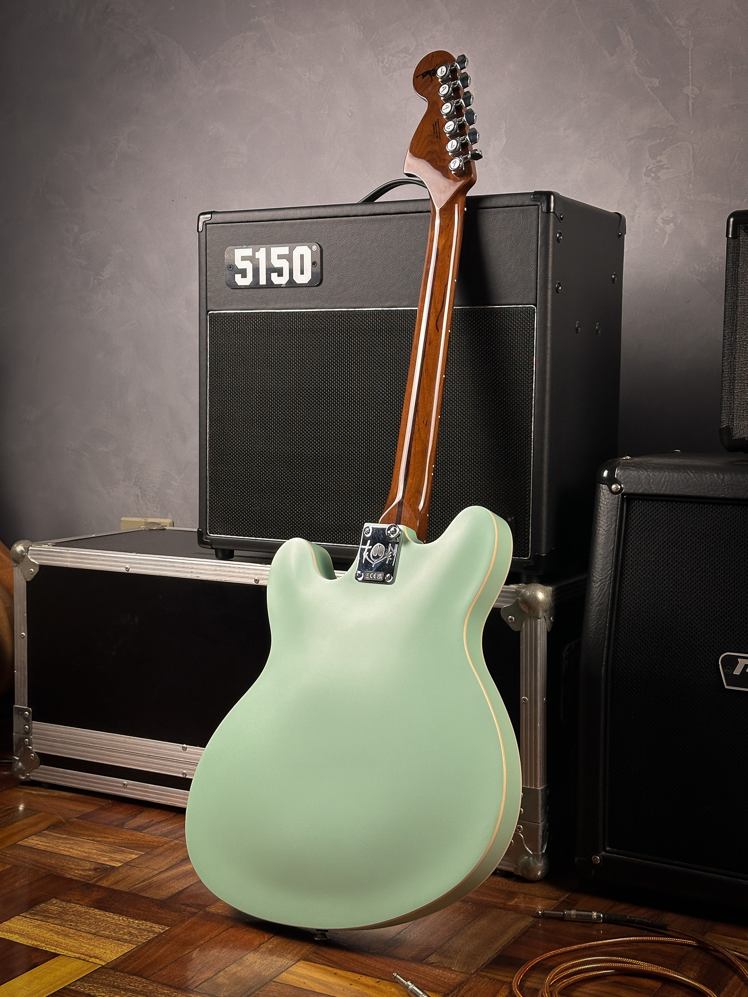 Guitarra Fender Starcaster Tom Delonge Signature Surf Green - Crunch Music