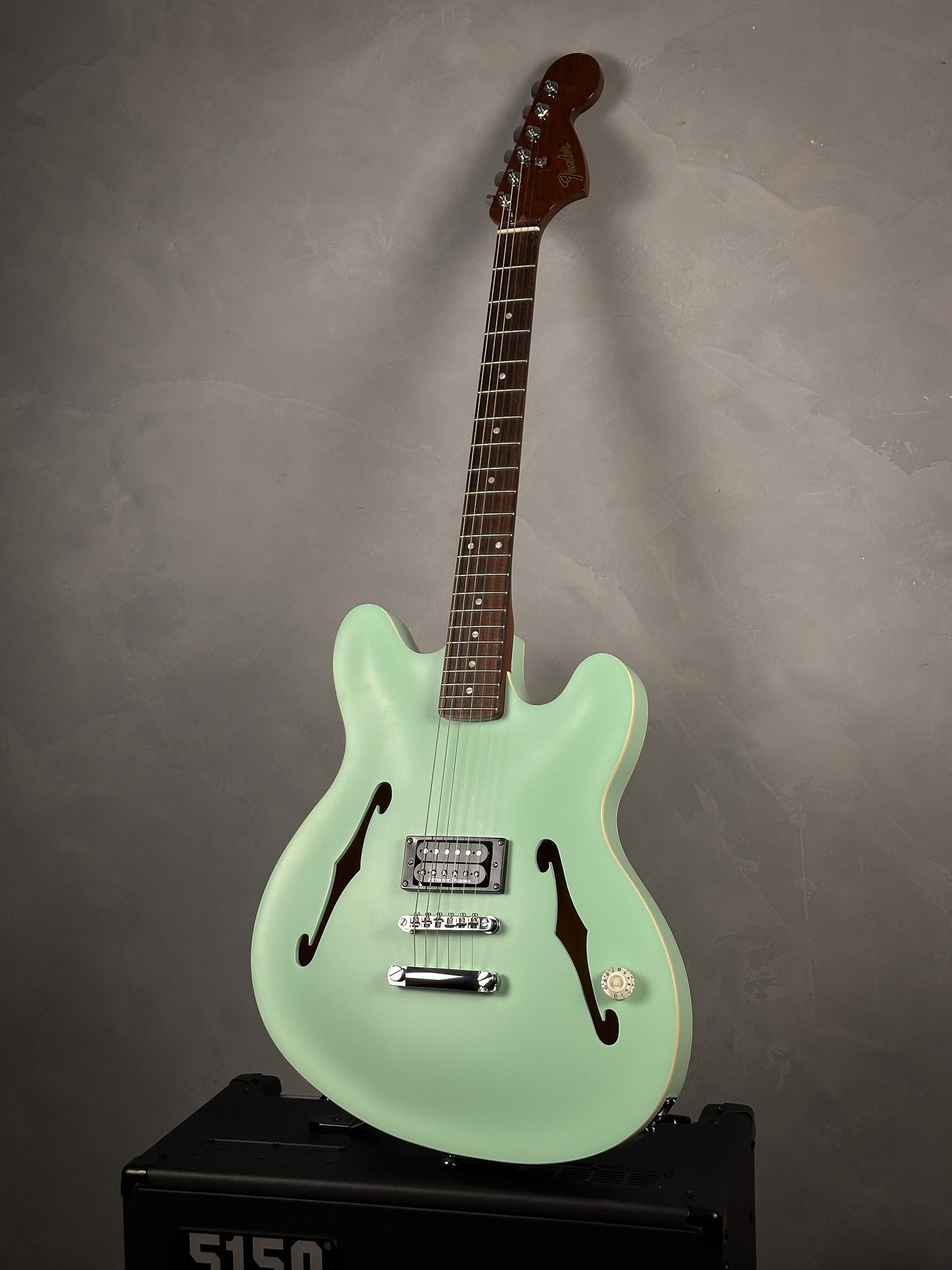 Guitarra Fender Starcaster Tom Delonge Signature Surf Green - Crunch Music