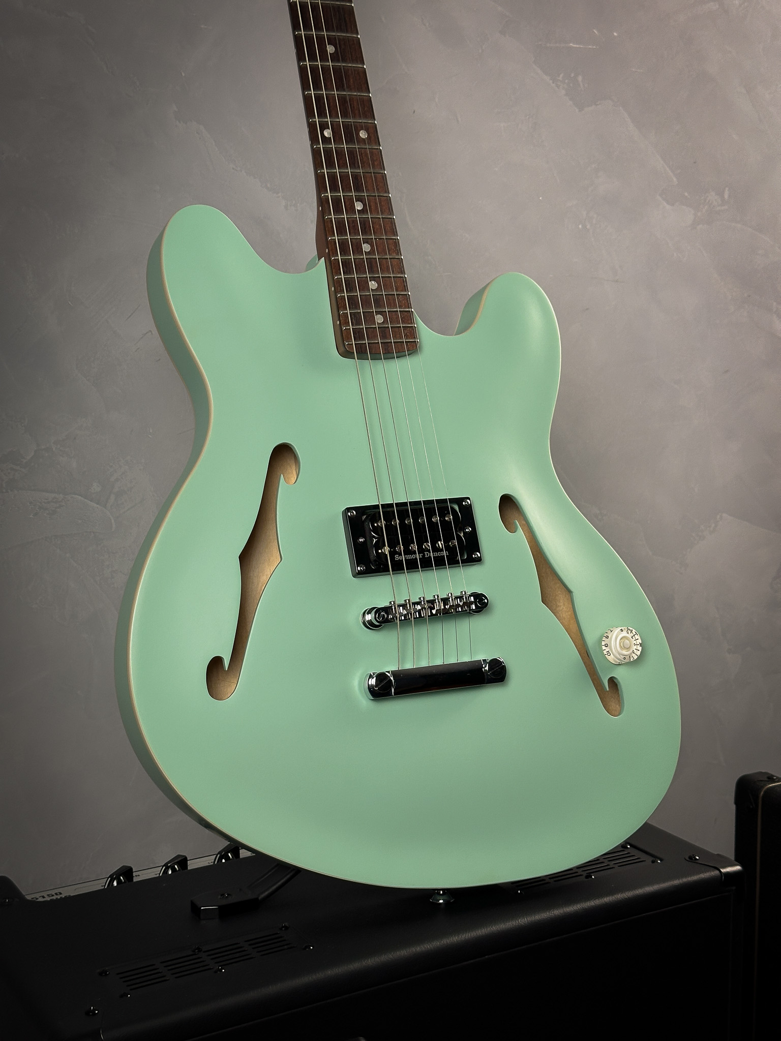 Guitarra Fender Starcaster Tom Delonge Signature Surf Green - Crunch Music