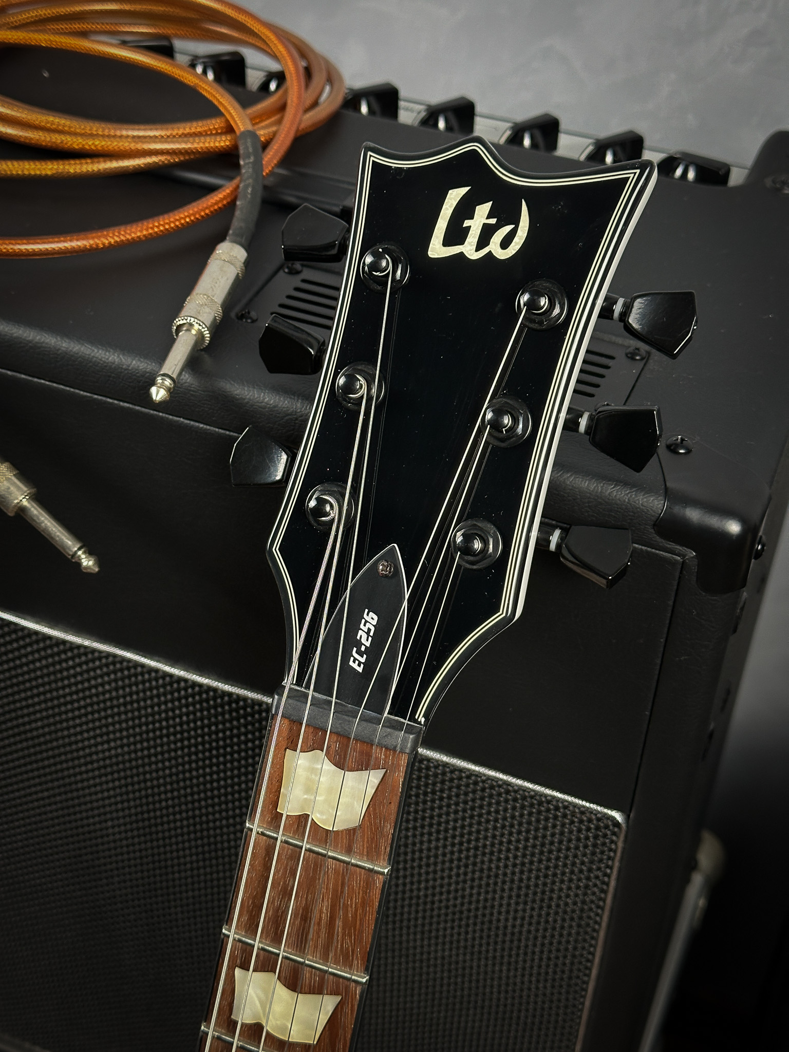 Guitarra Esp Ltd Ec256 - Snow White - Captadores Emg Jim Root - Upgrade ...