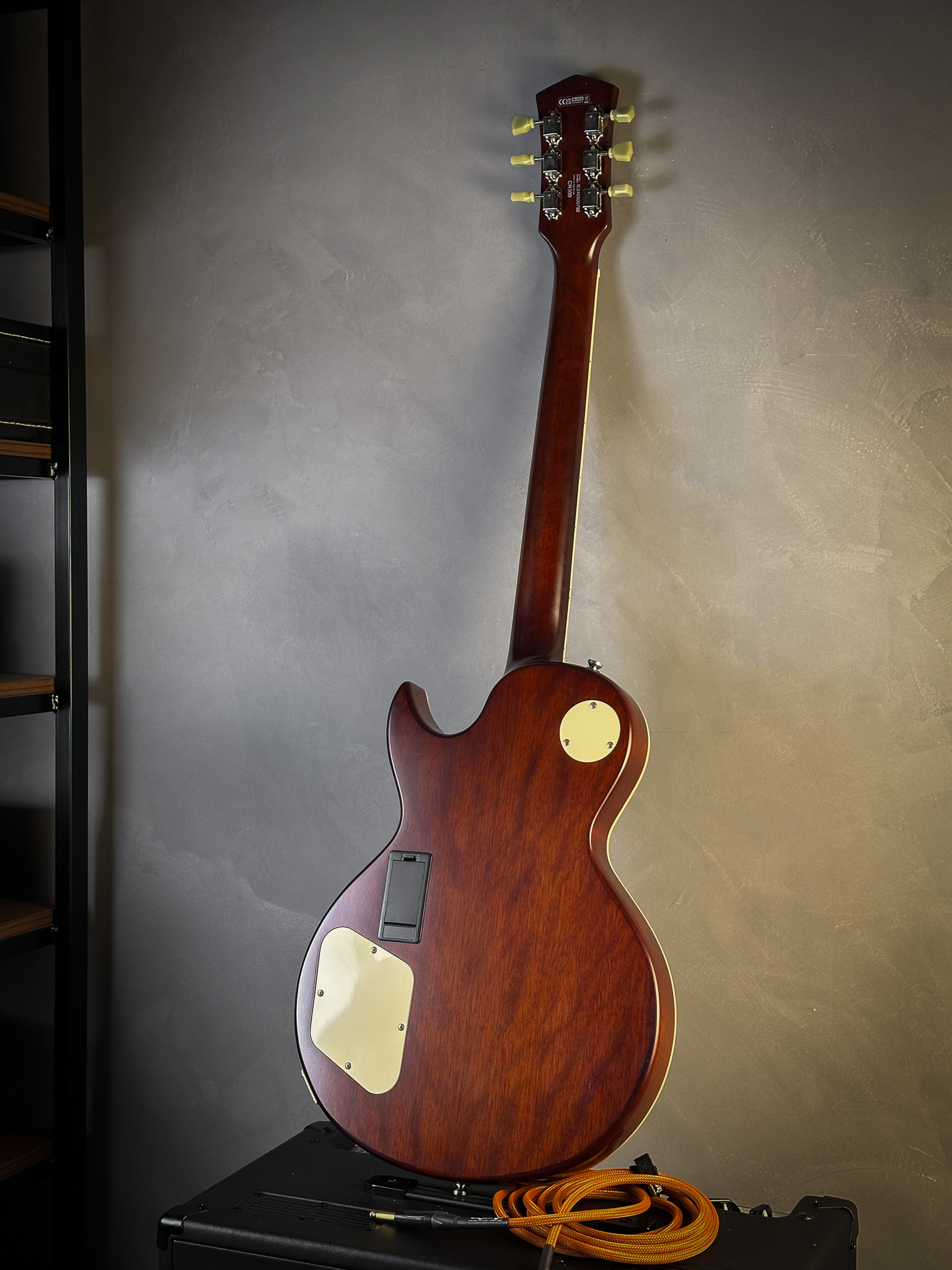 GUITARRA CORT - CR 300 ATB - HUMBUCKER - PONTE FIXA - Crunch Music