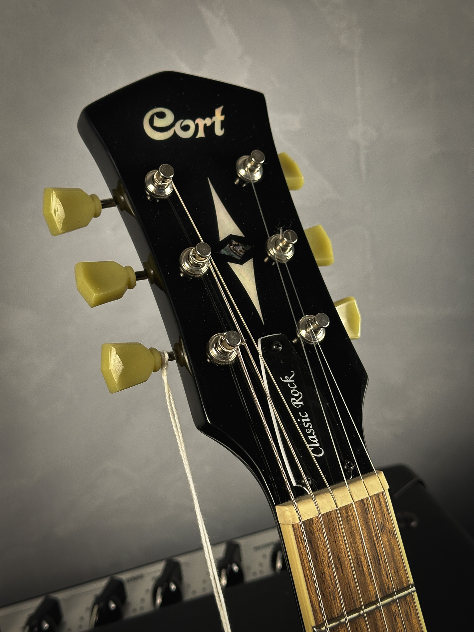 GUITARRA CORT CR 250 TBK - Crunch Music