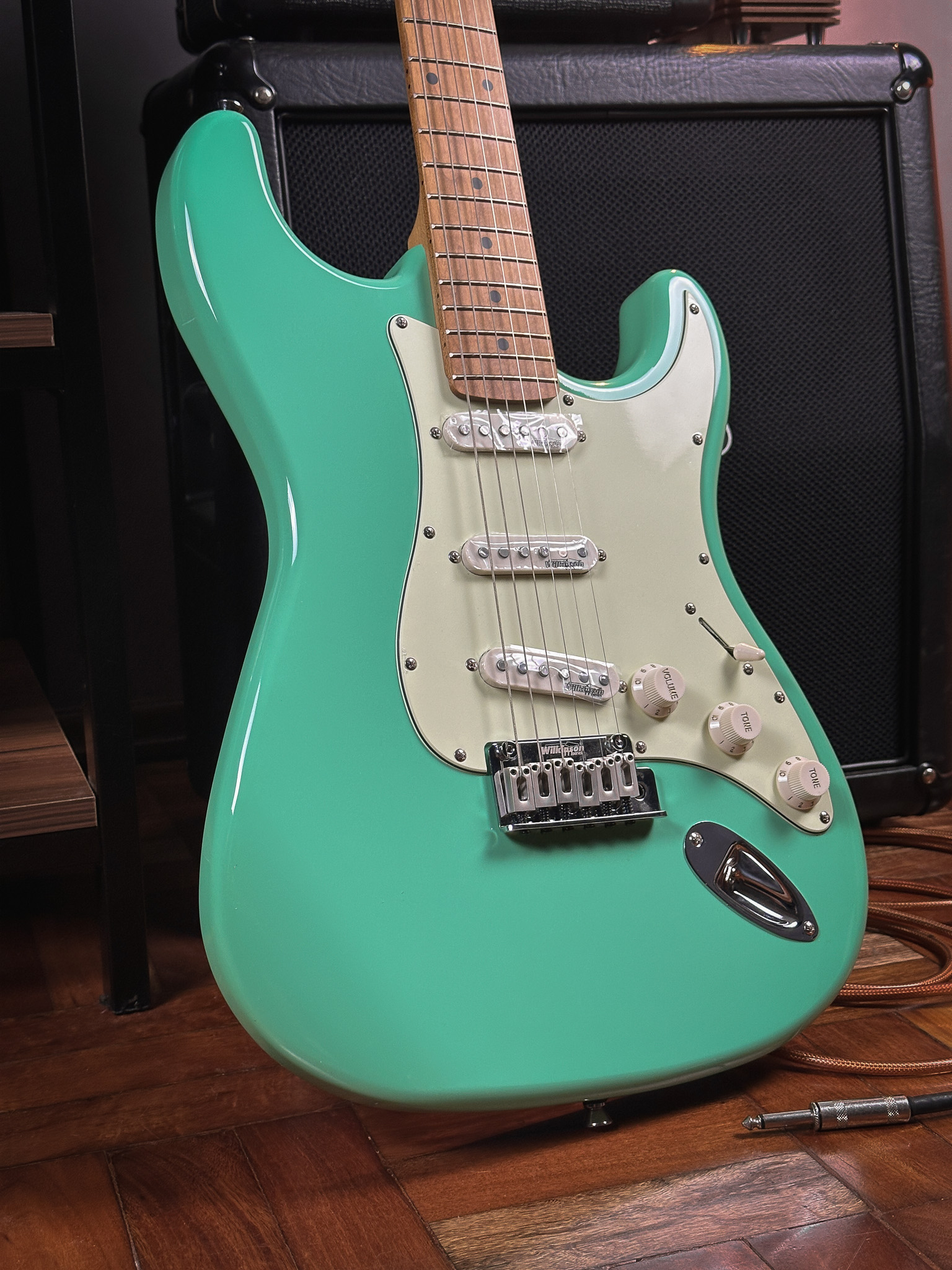 GUITARRA STRATOCASTER BENSON - HARDY 901 - SURF GREEN - Crunch Music