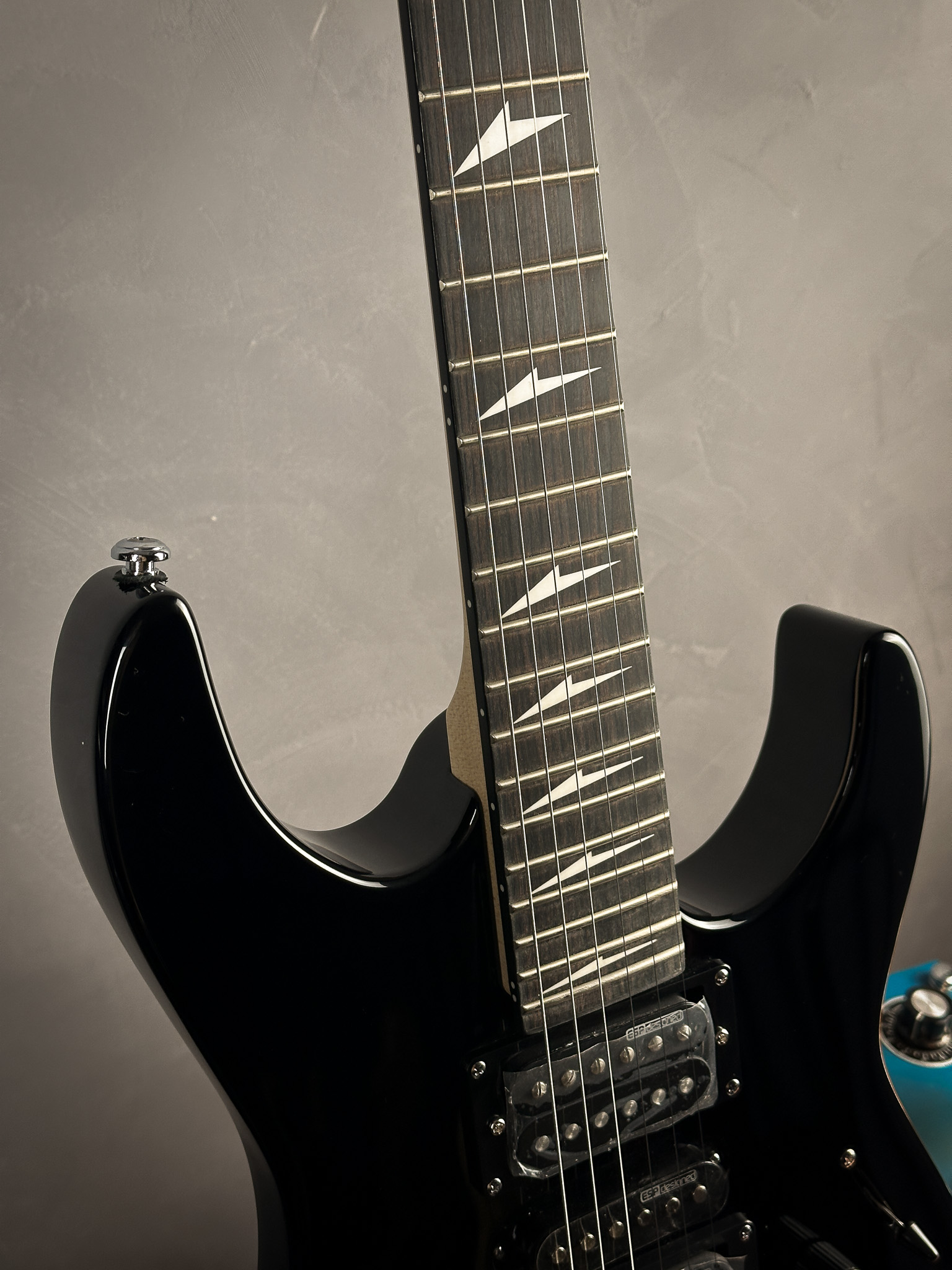 GUITARRA ESP LTD MT-130 LXMT130BLK - BLACK - Crunch Music