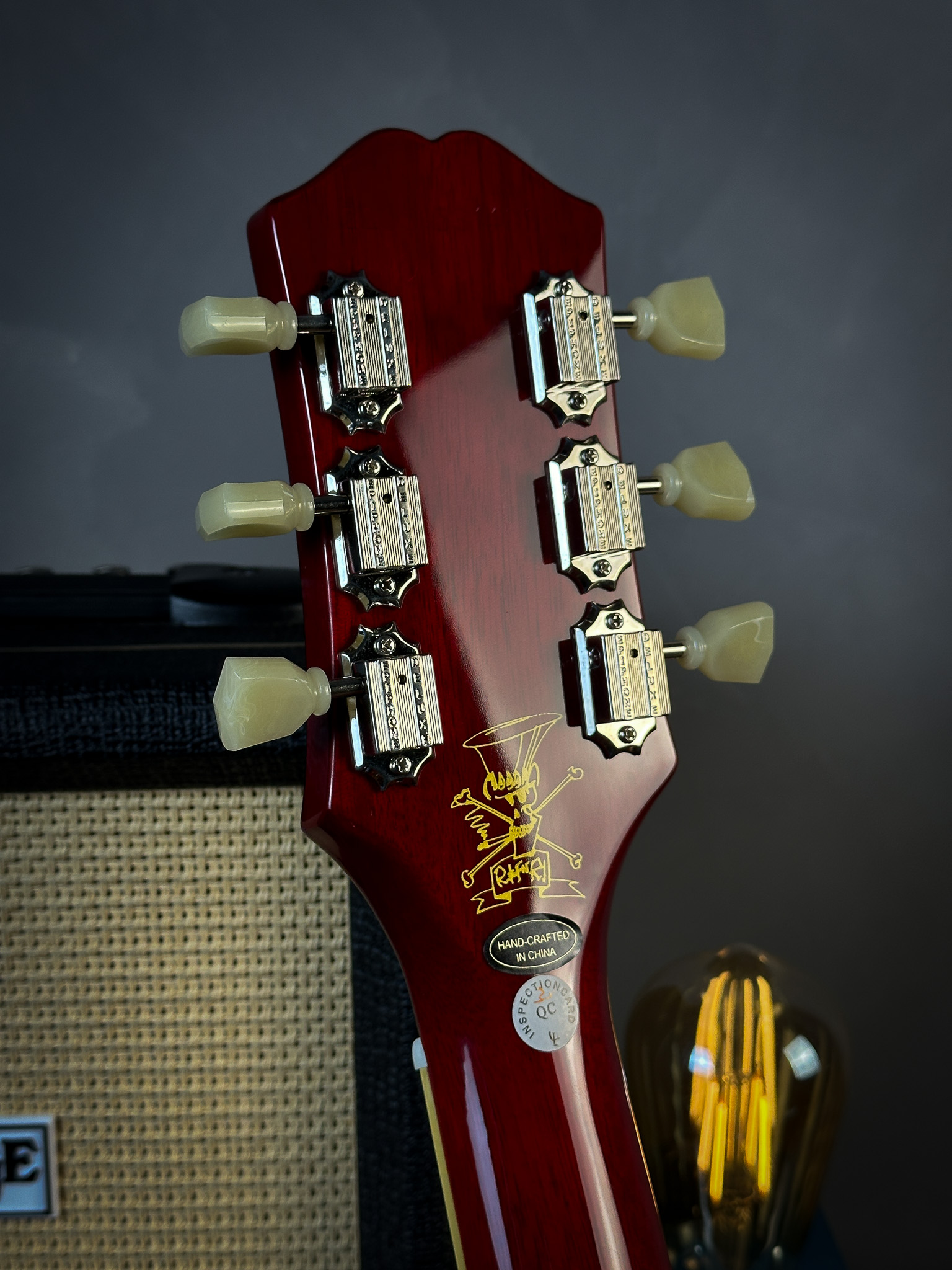 GUITARRA EPIPHONE LP STANDARD SLASH CASE - VERMILLION BURST - Crunch Music