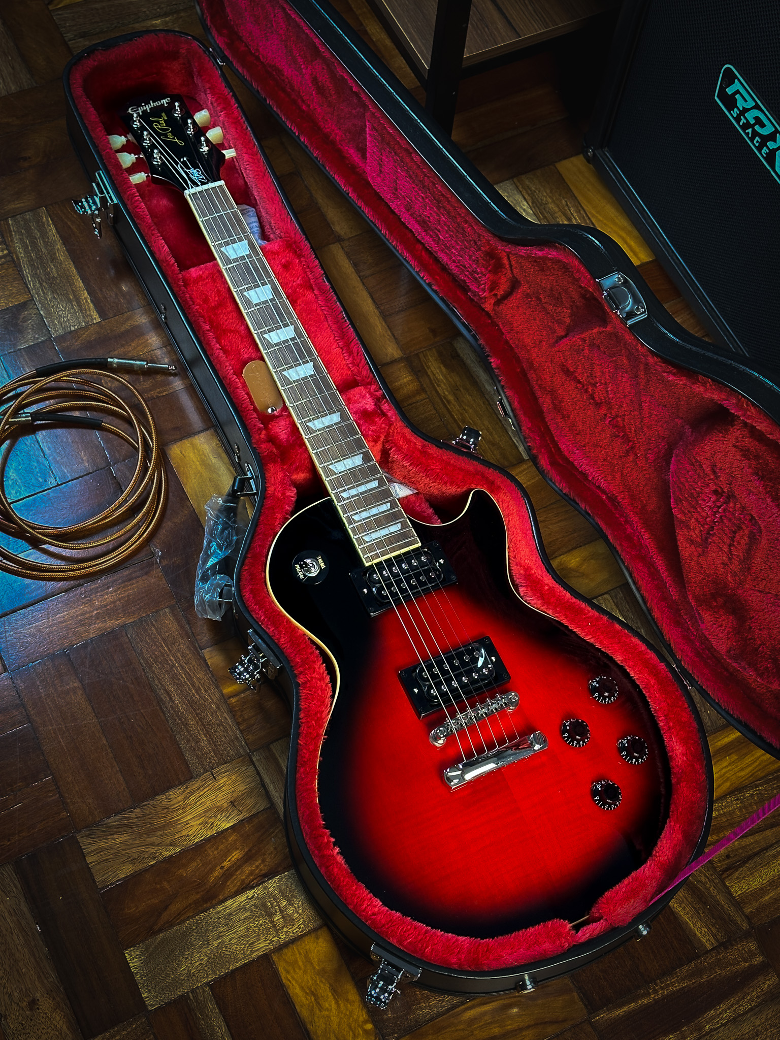 GUITARRA EPIPHONE LP STANDARD SLASH CASE - VERMILLION BURST - Crunch Music