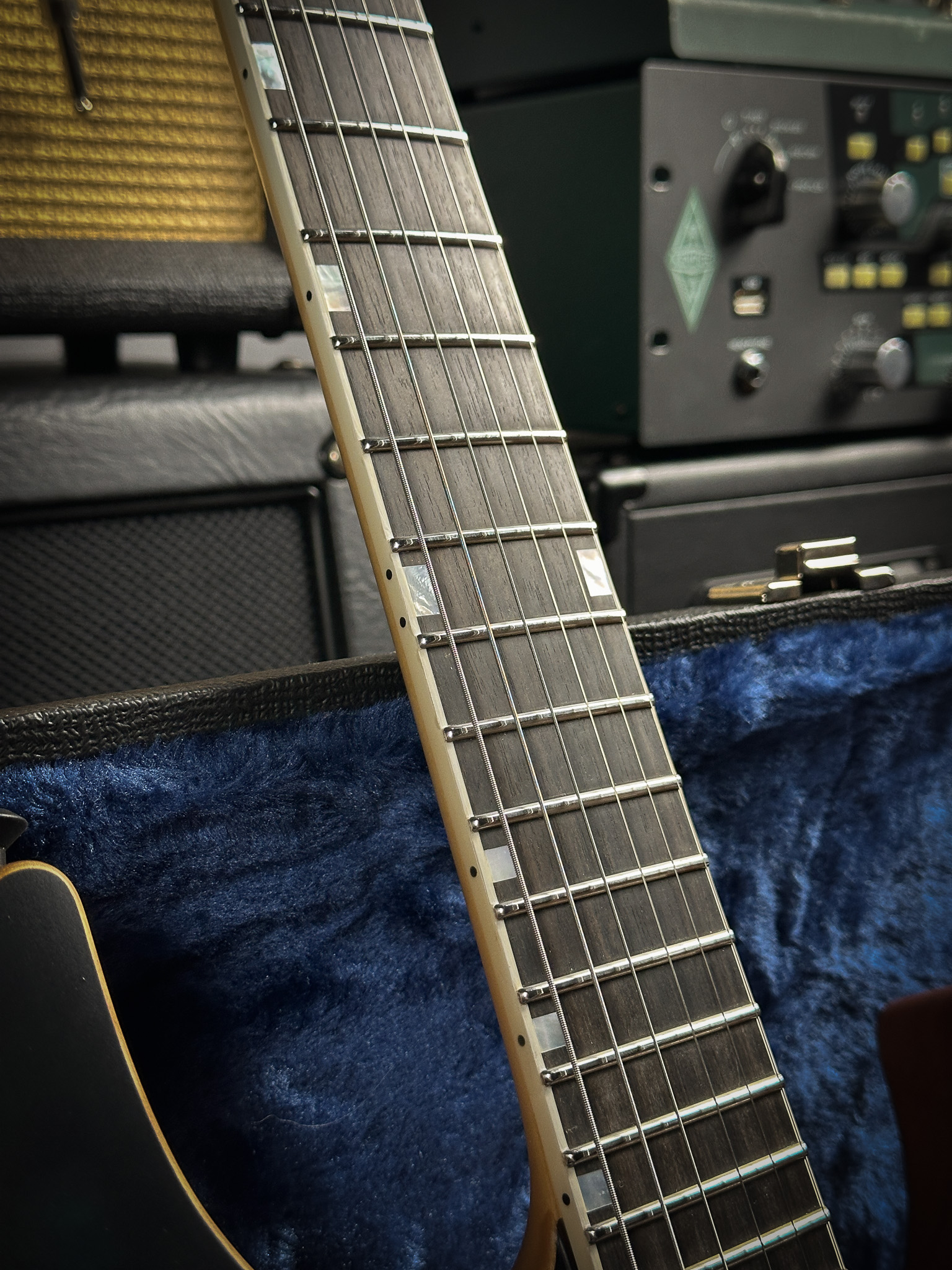 GUITARRA ESP USA M-II NTB NT - BLUE ROSE - Crunch Music