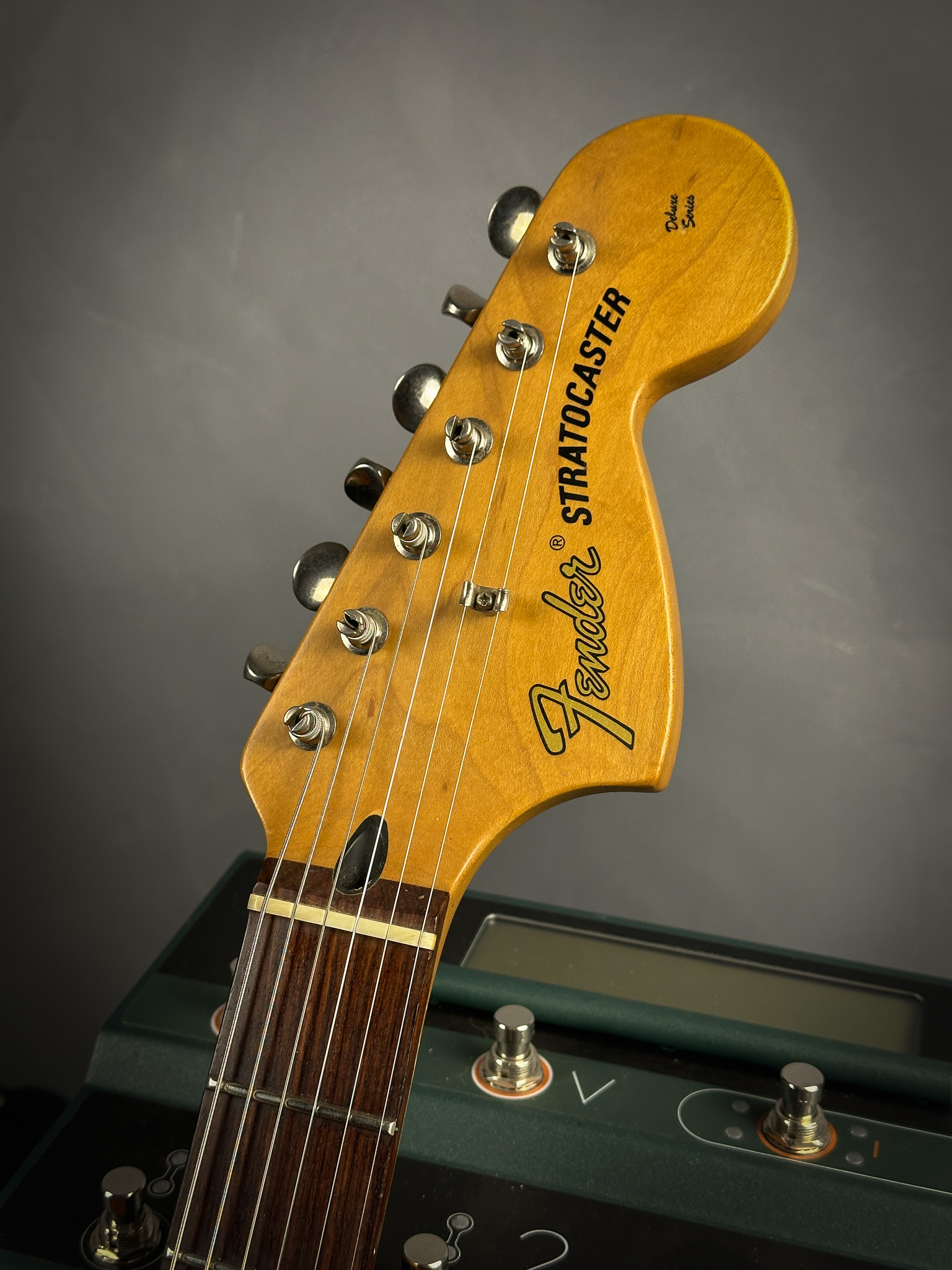 GUITARRA TOM DELONGE SURF GREEN - USADA - HUMBUCKER - PONTE FIXA ...