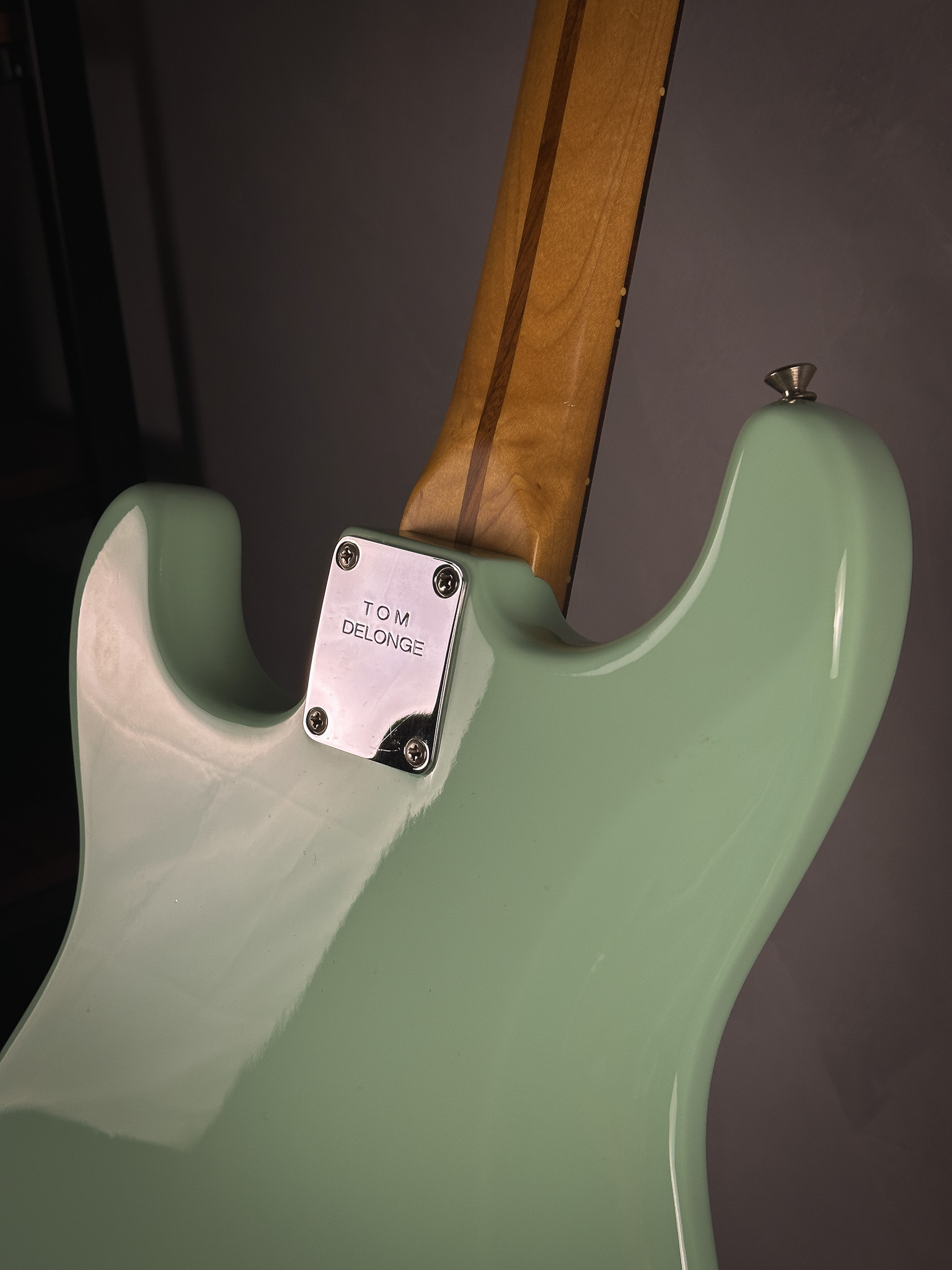 GUITARRA TOM DELONGE SURF GREEN - USADA - HUMBUCKER - PONTE FIXA ...