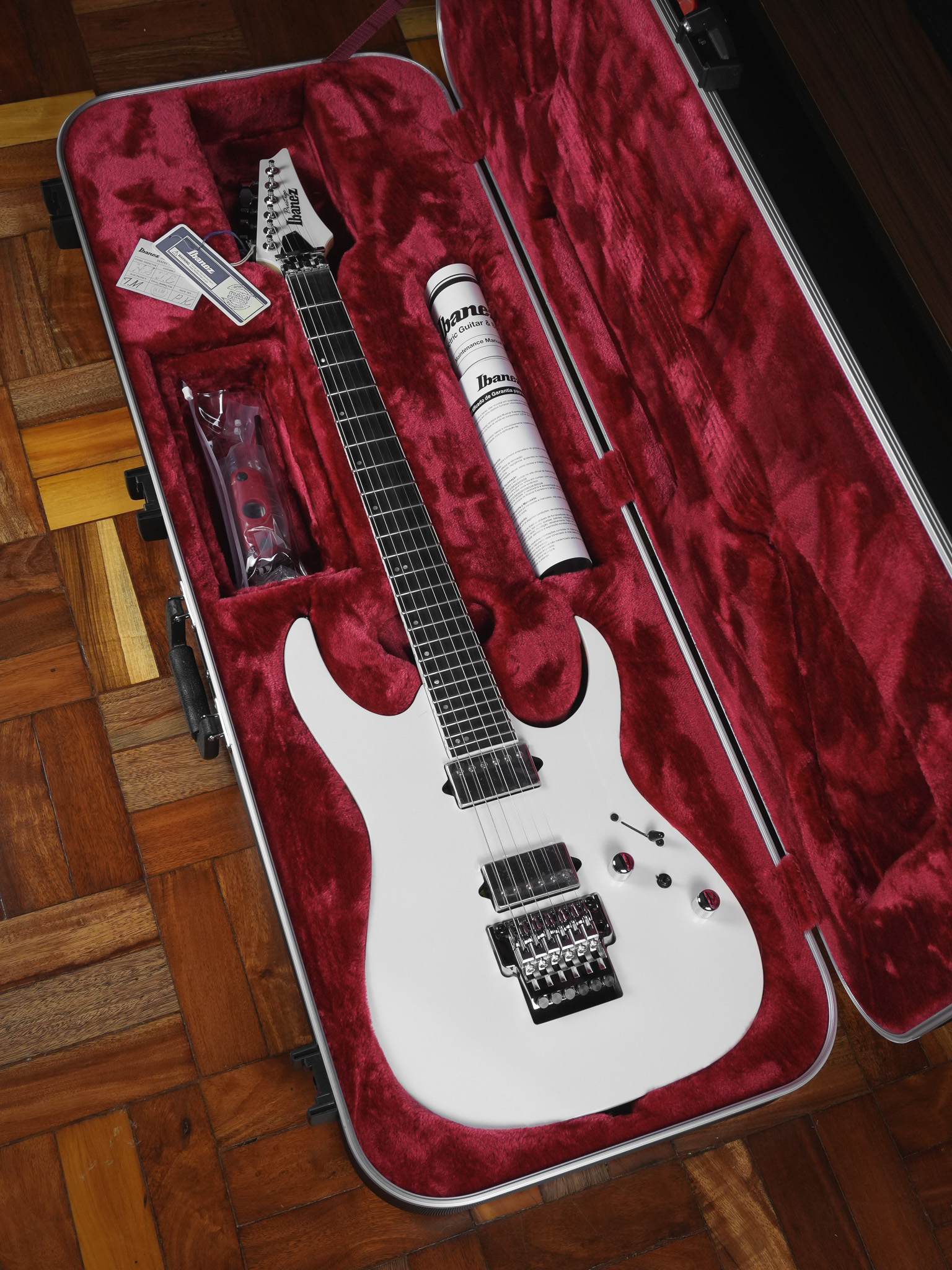 Guitarra Ibanez Prestige Rg5320c-PW - Crunch Music