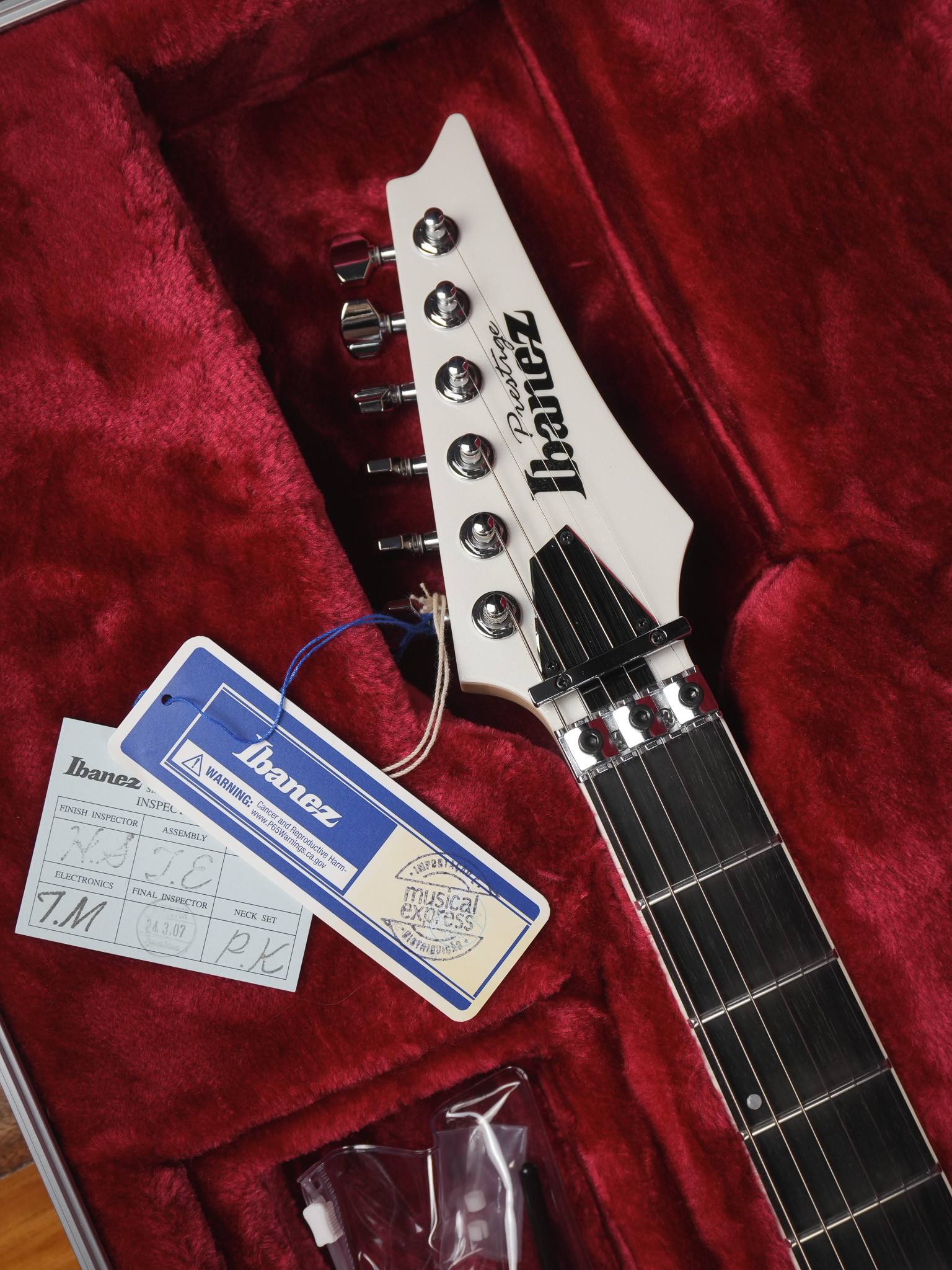 Guitarra Ibanez Prestige Rg5320c-PW - Crunch Music