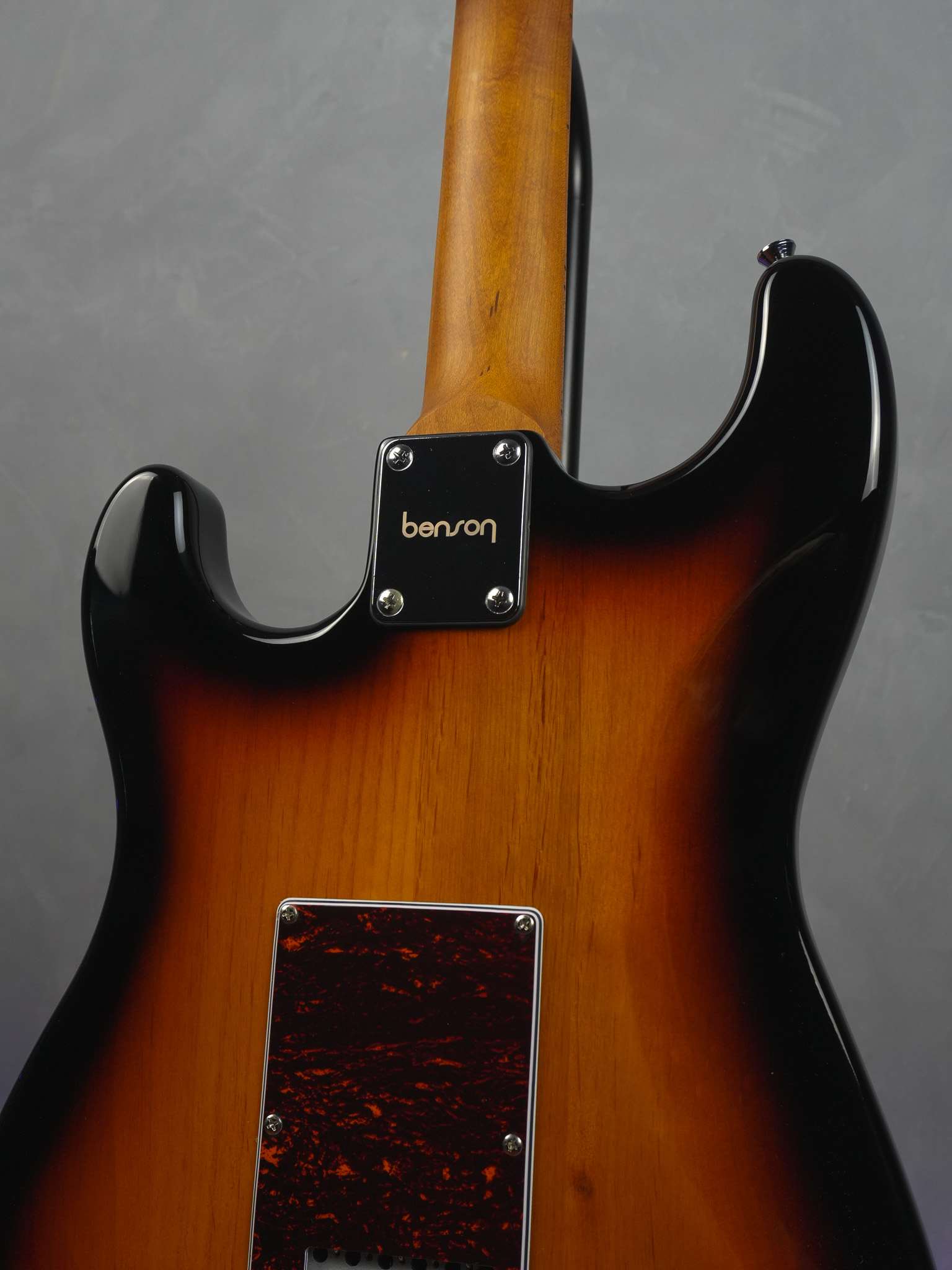 Guitarra Benson Hardy 901 M 3TS /TT Strato Sunburst - Bag - Crunch Music