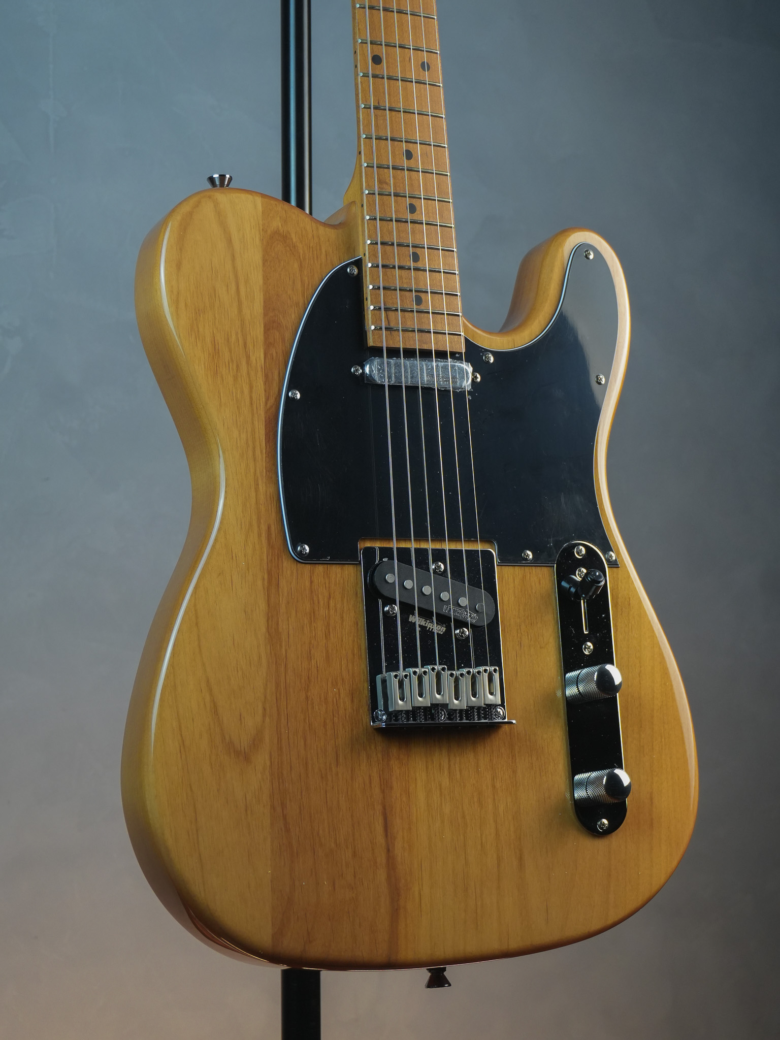 Guitarra Benson Hardy T 904 M Nt/bk Chrome - Gold - Crunch Music