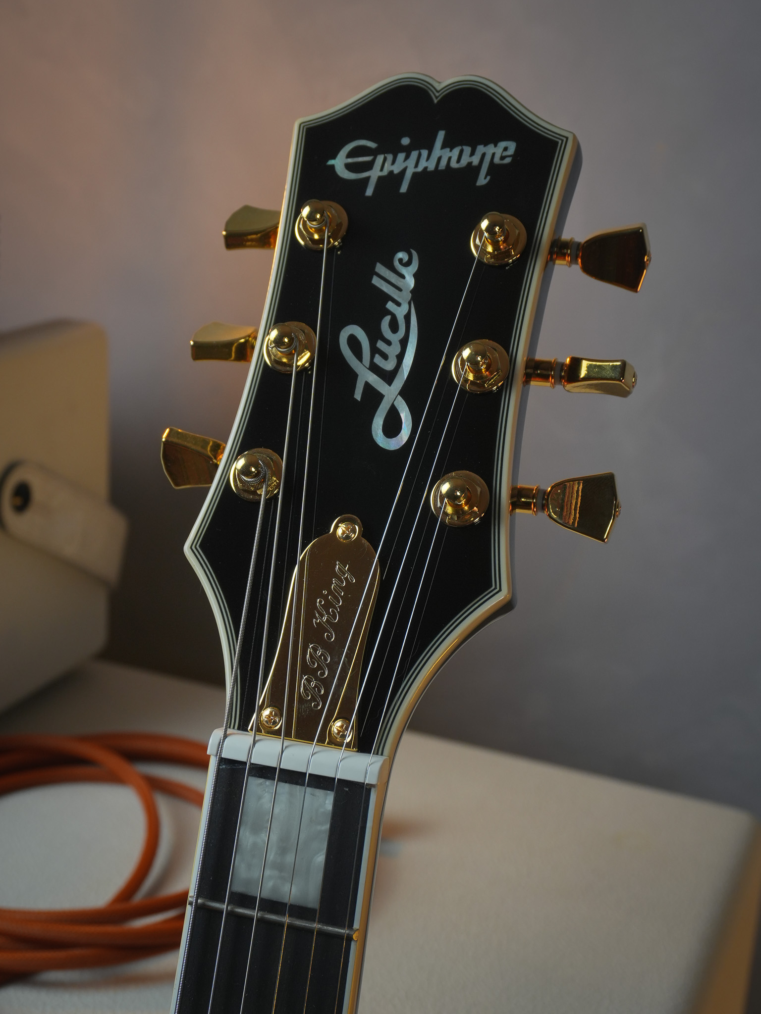 Guitarra Semi Acustica Epiphone Bb King Lucille Case - Ebony - Crunch Music