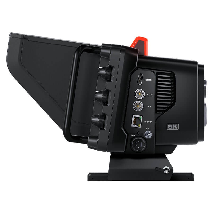 Blackmagic Studio Camera 6K Pro (Montagem EF) - Campvideo ...