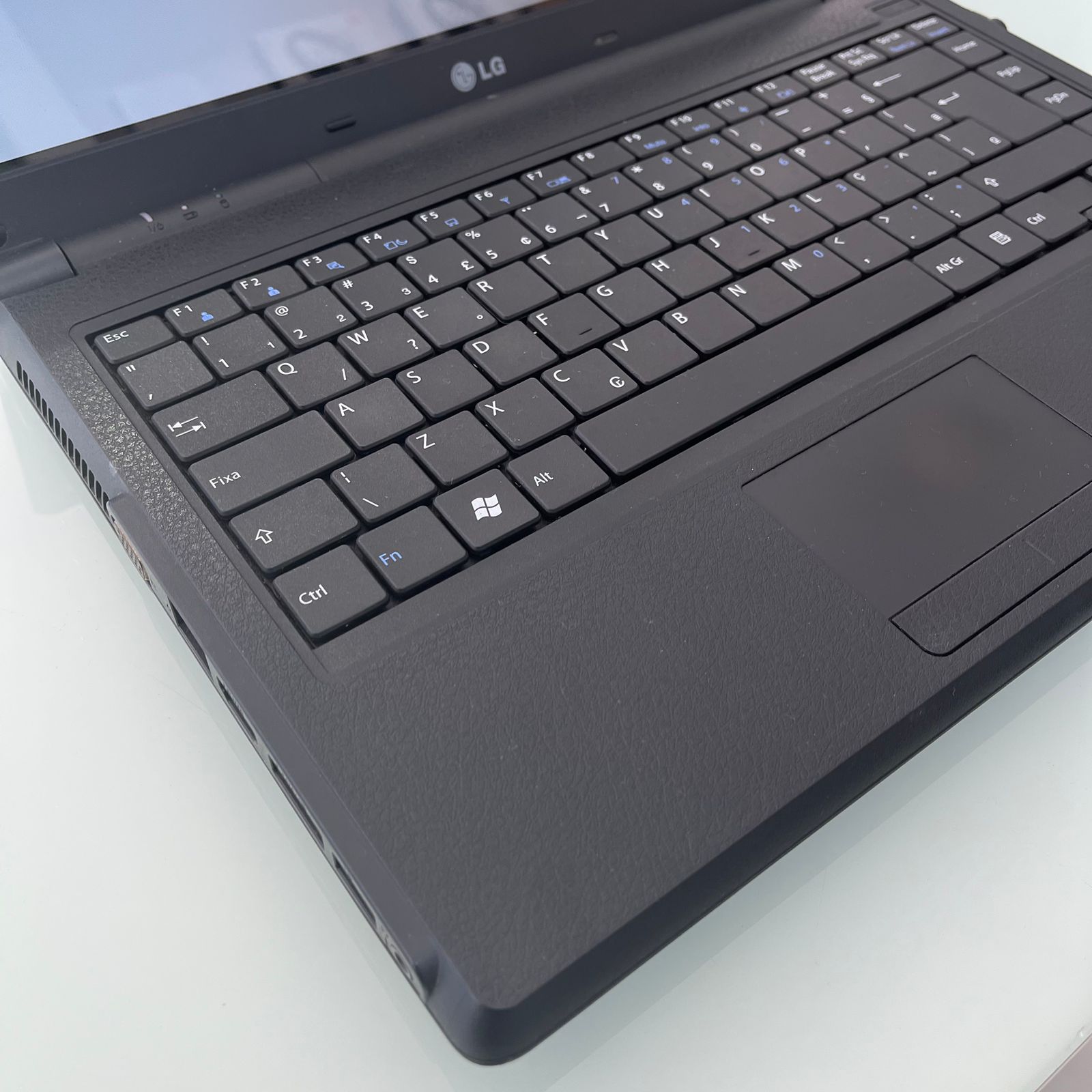 Notebook LG Pentium Seminvo - Suprint Informática